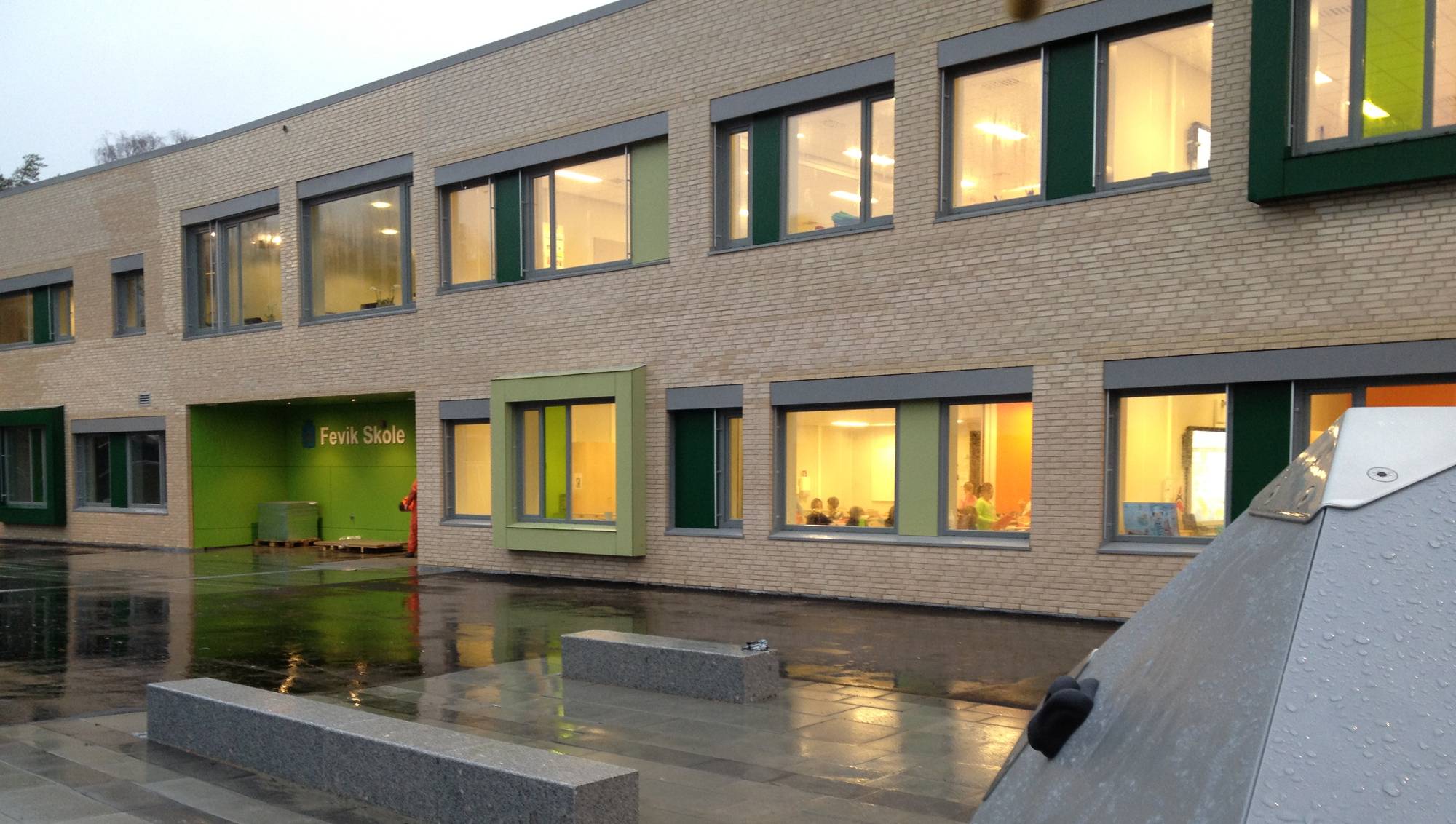 Ungdomsskole kuttet karakterene – opplever interesse fra skoler over ...