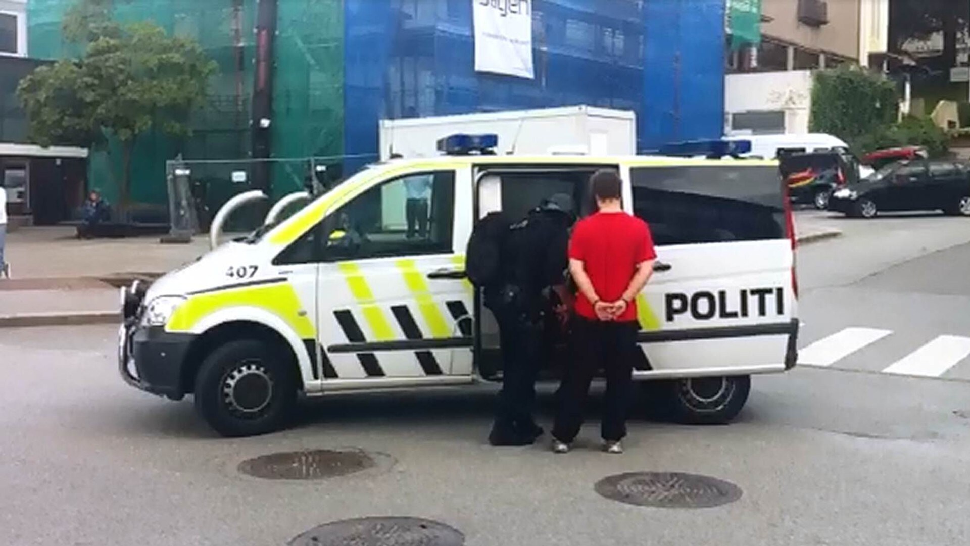 Flere Ble Anholdt Av Politiet Og Deretter Løslatt Nrk