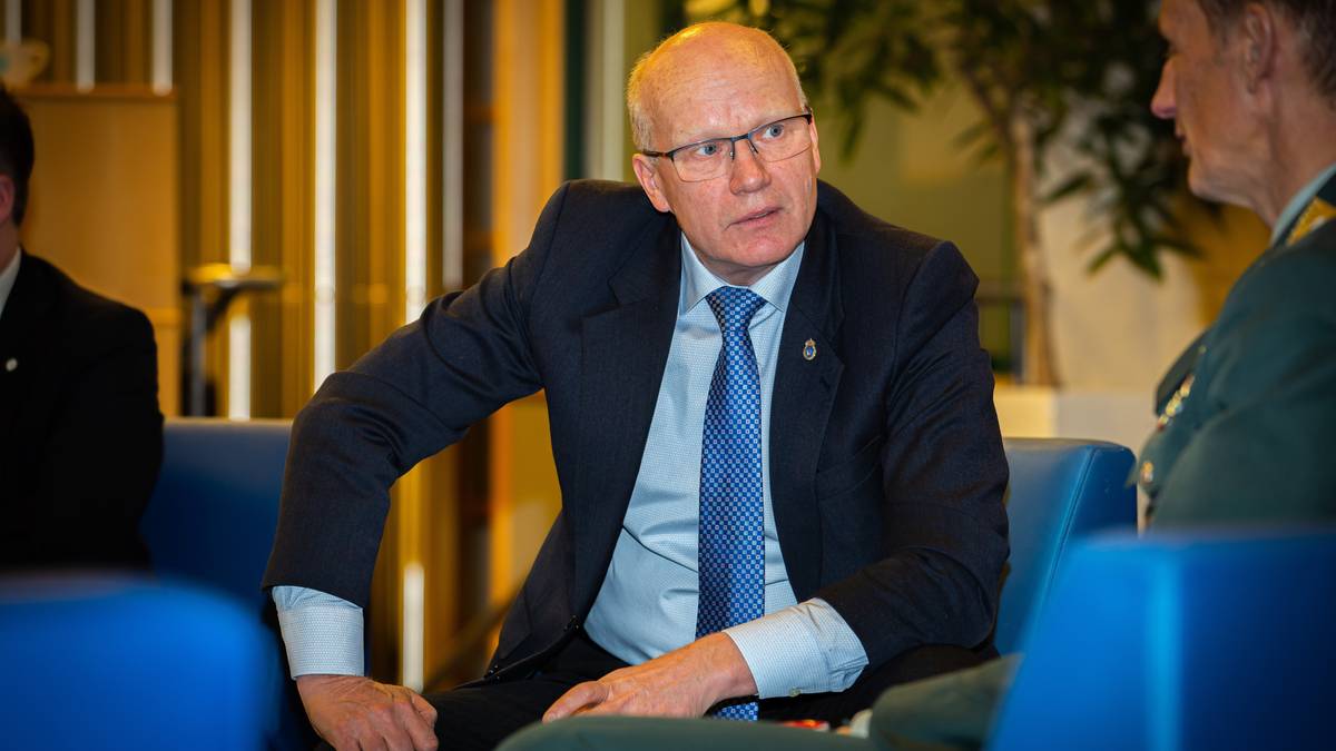 Dette forteller internvarselet om forsinkelsen i marinejegerkommandoen ...