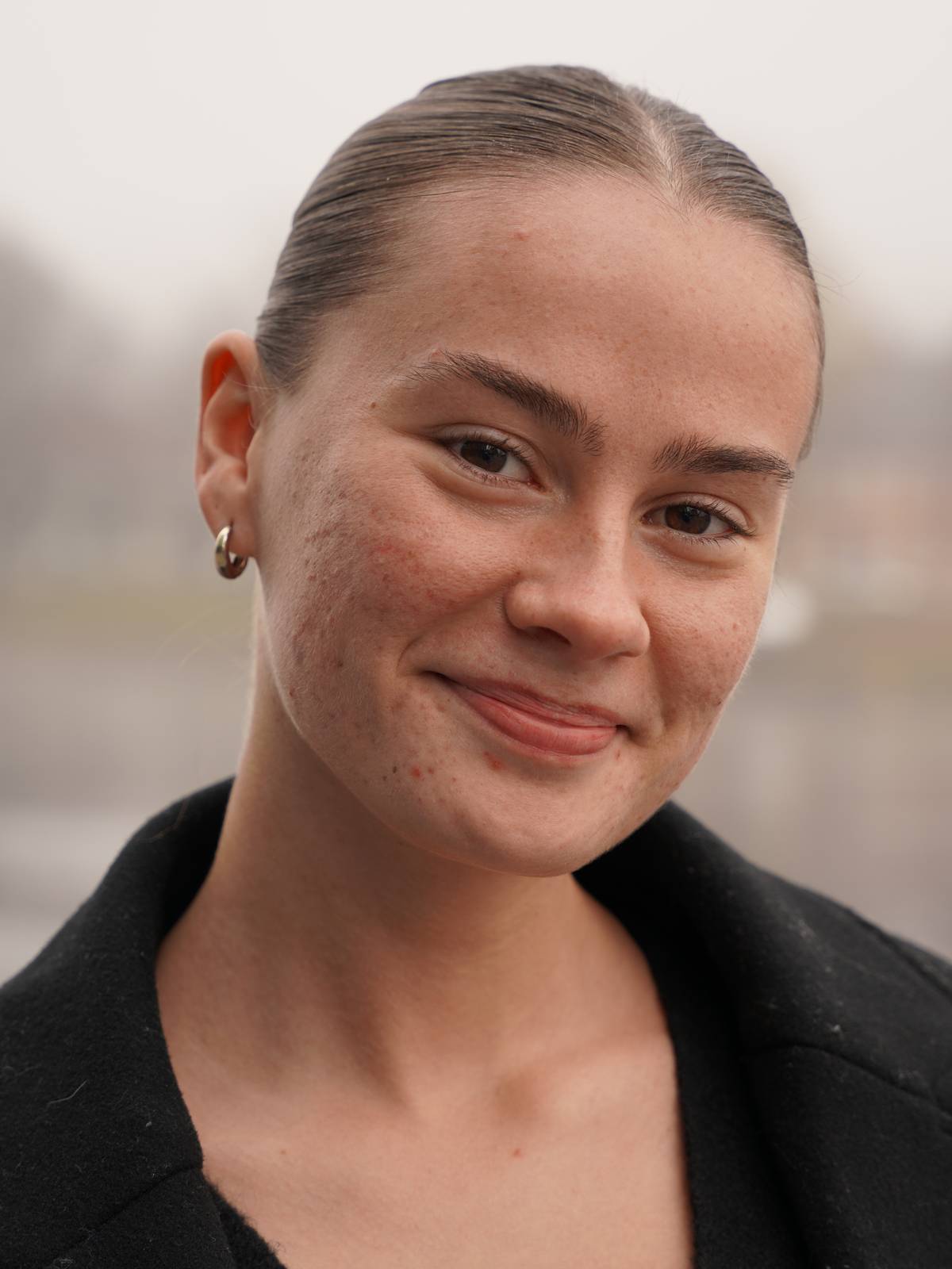 Unge fyller kommentarfelt på TikTok med «Stem Frp» og «Stem SV» – NRK ...