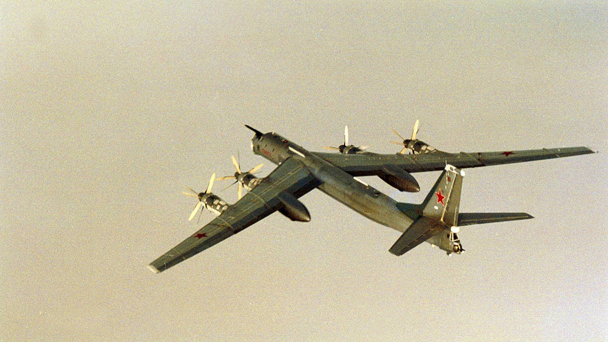 Her trener russiske bombefly – NRK Norge – Oversikt over nyheter fra ...