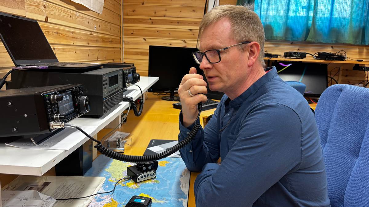 Radioamatører i Troms med nytt prosjekt: Radiobasert data- og telenett skal sikre kommunikasjon ...