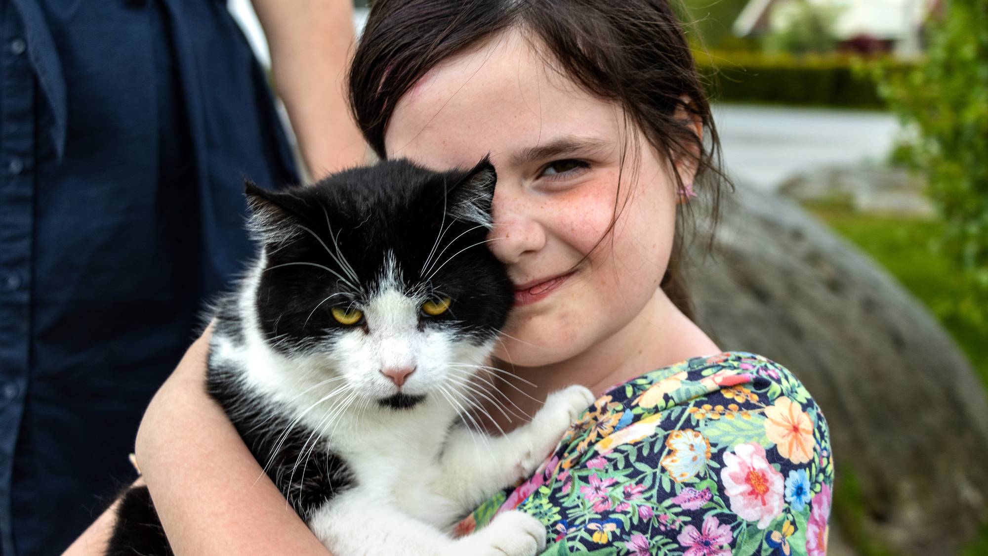 Når mamma er psykisk syk – Mathilde (9) forteller i Bli med heim på NRK ...