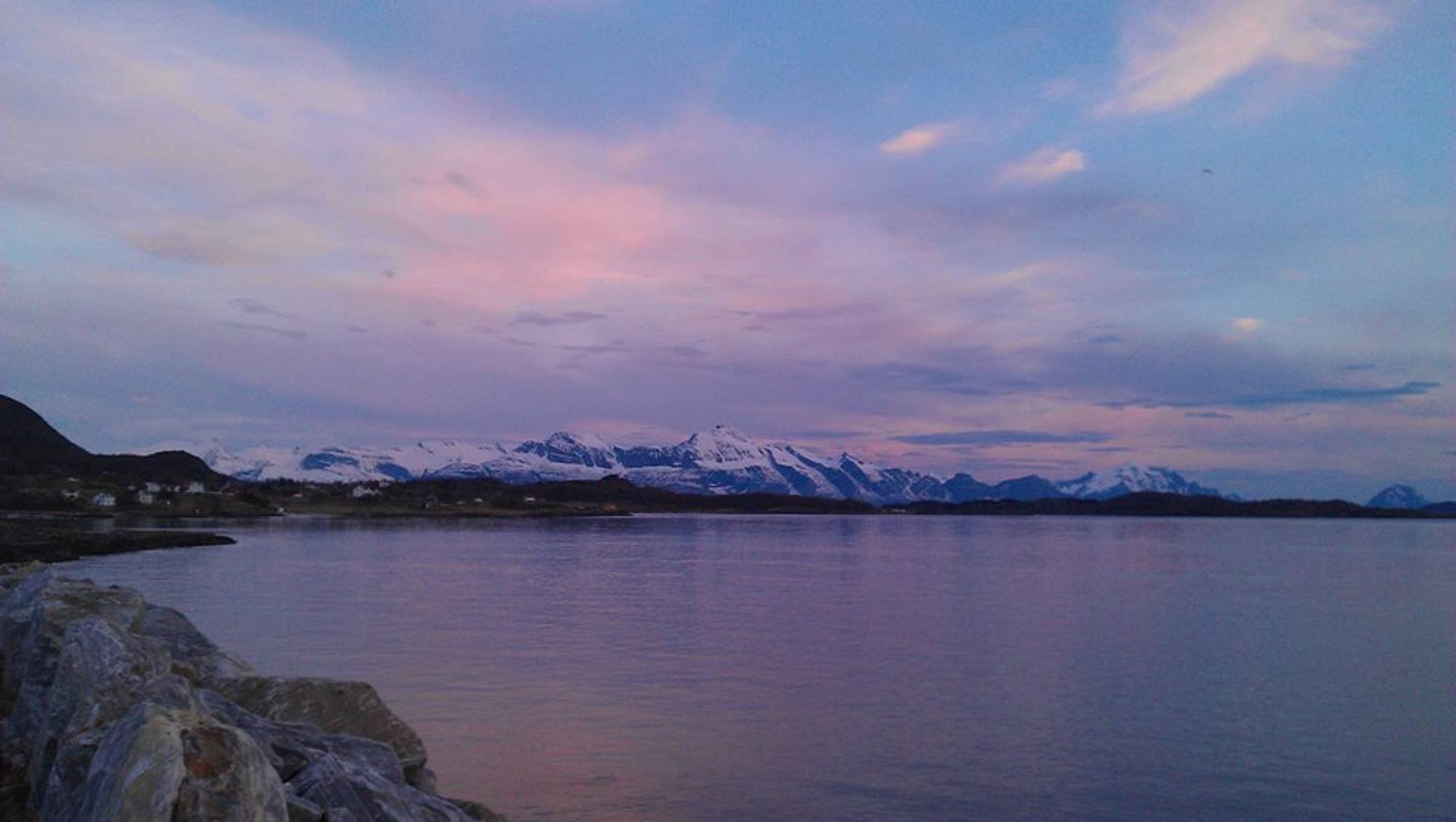 Siste glimt av midnattssol – NRK Nordland