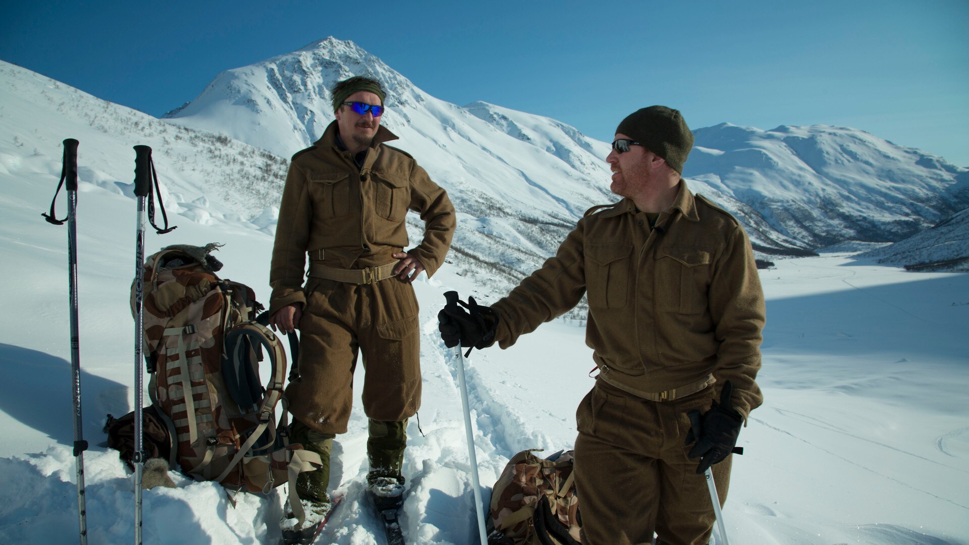 Alene i Lyngsalpene – NRK