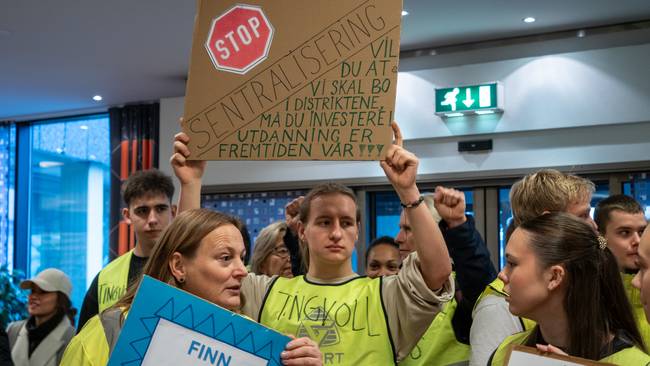 Fleire vidaregåande skular i Møre og Romsdal kan bli lagt ned dei næraste åra – NRK Møre og ...