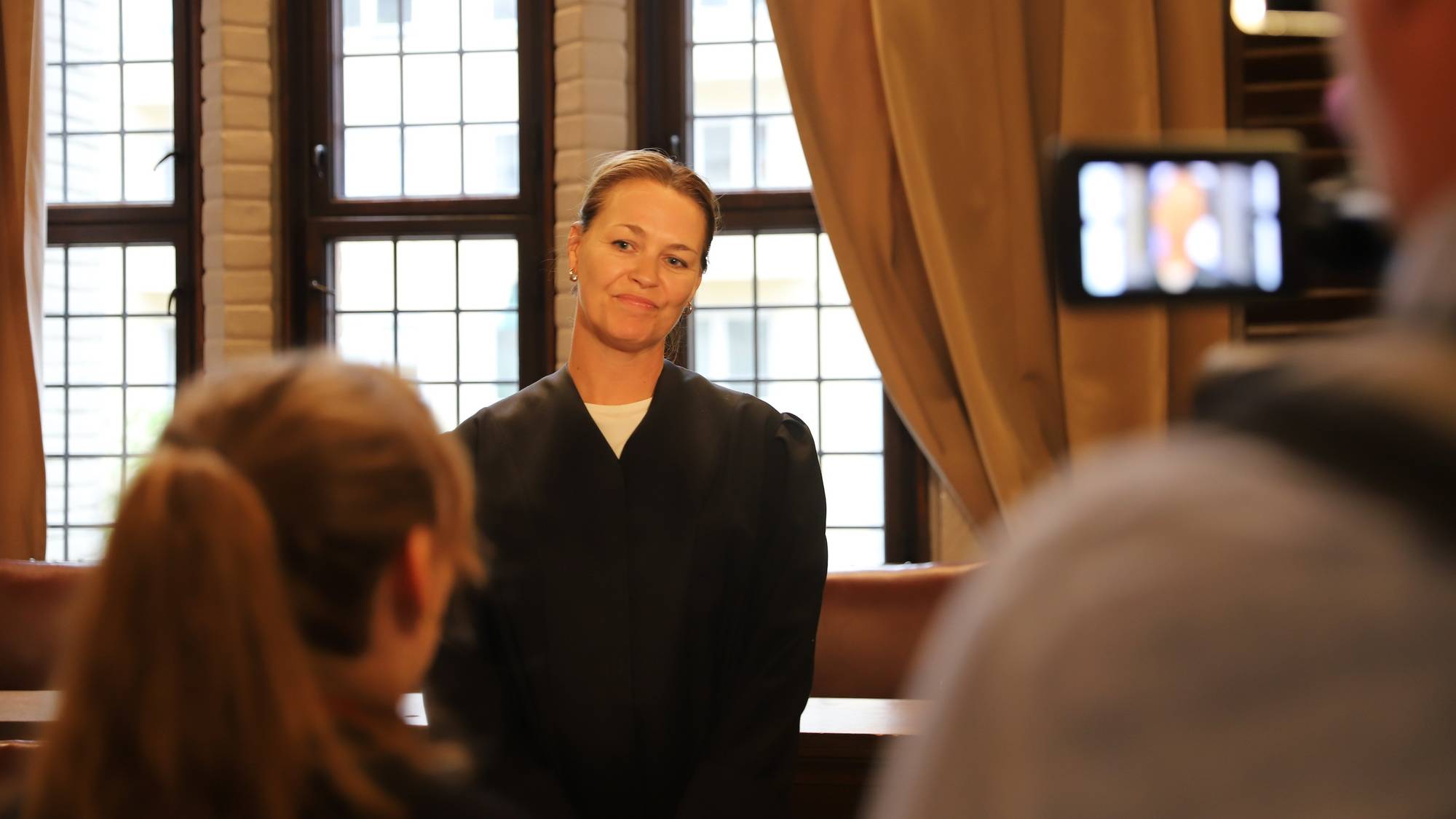 Fem menn i 20-årene tiltalt – nå kommer dommen i den alvorlige ...