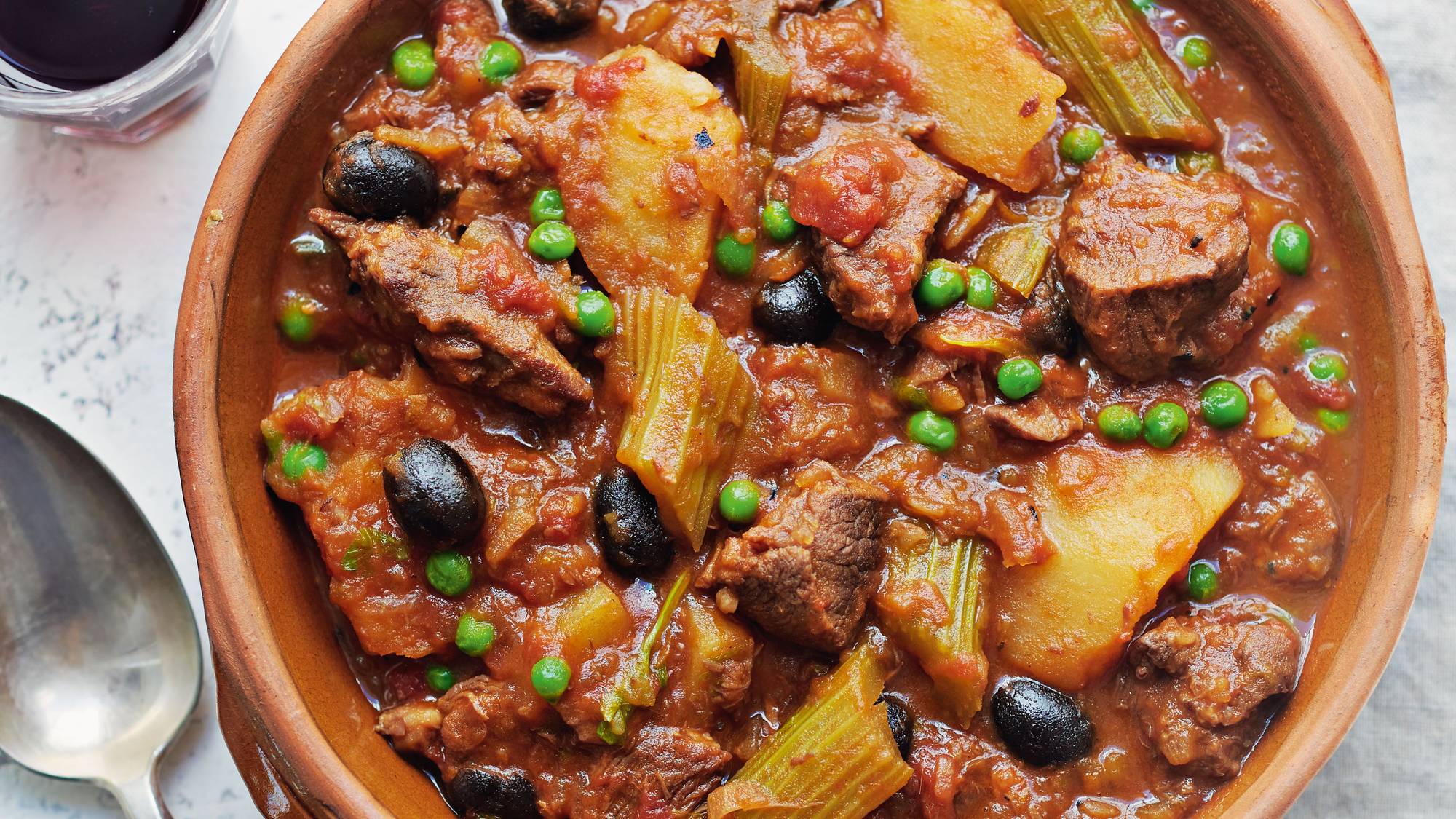 Lammegryte med appelsin – NRK Mat – Oppskrifter og inspirasjon
