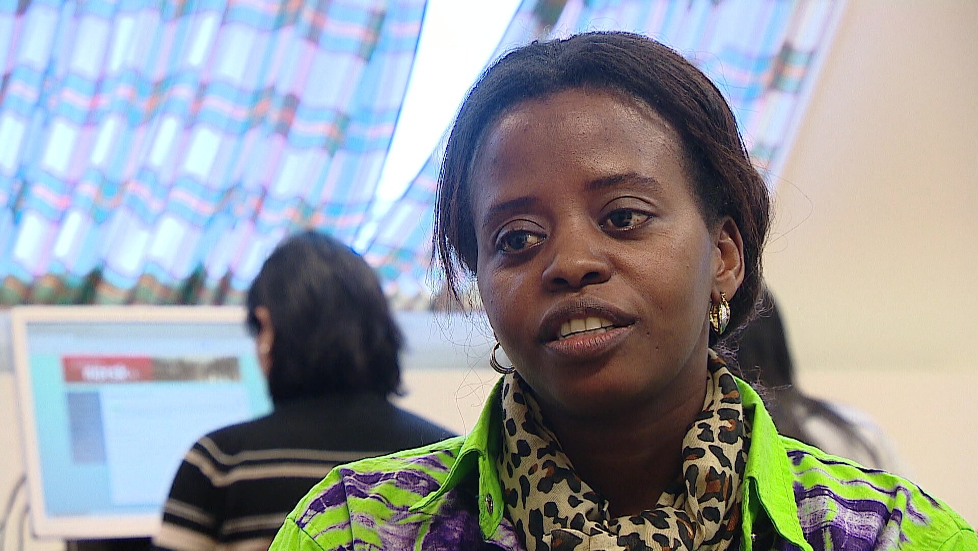 Evelyn (26) vil bli sykepleier – NRK