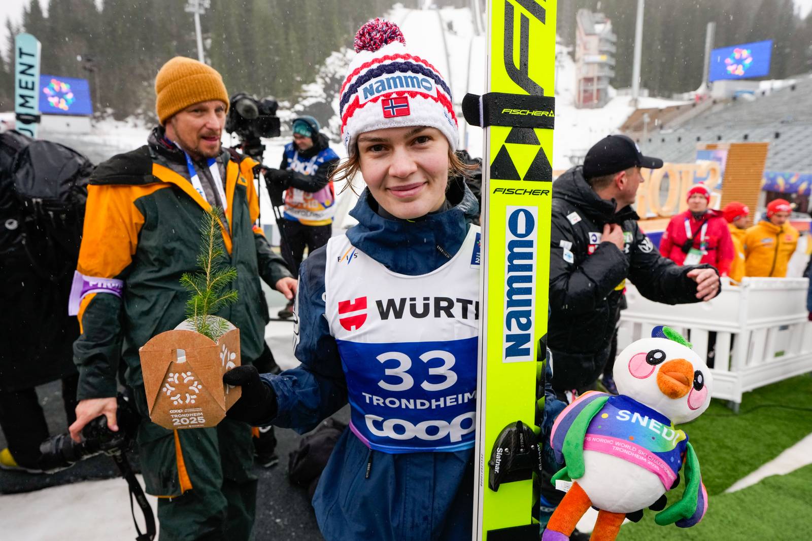 Anna Odine Strøm fra Alta tok bronse under VM 2025 – NRK Troms og Finnmark