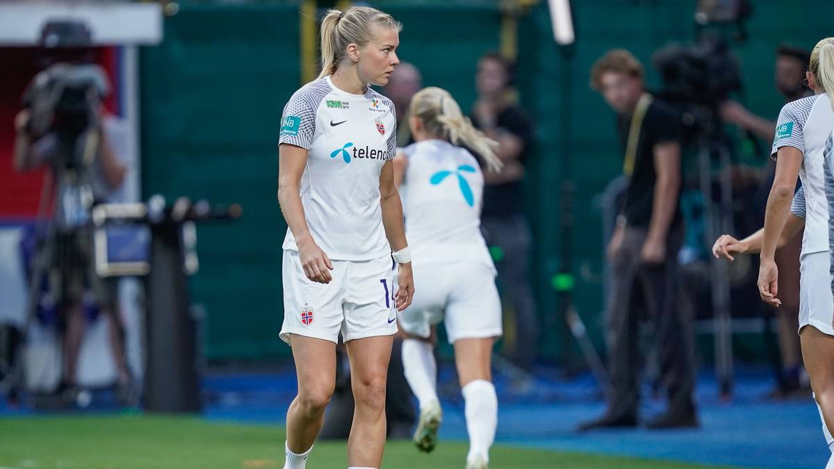 Agenten til Hegerberg uenig med Lyon-sjefen: – Ikke særlig smart – NRK ...