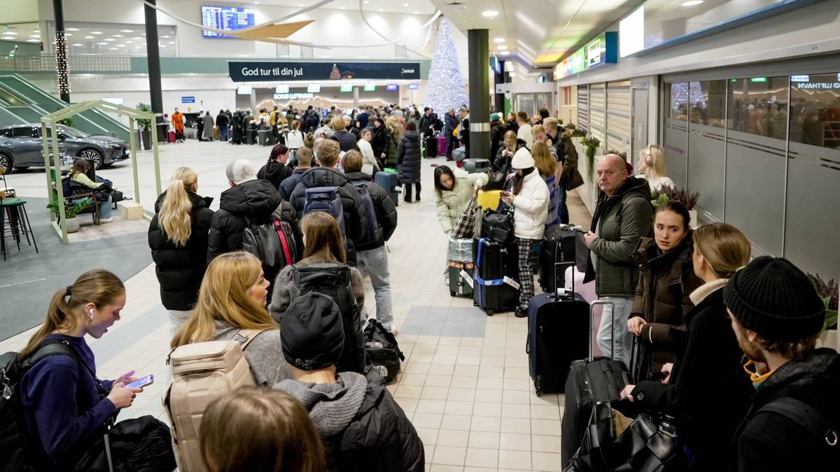 Kaos på flyplass etter røntgenkollaps – NRK Nordland