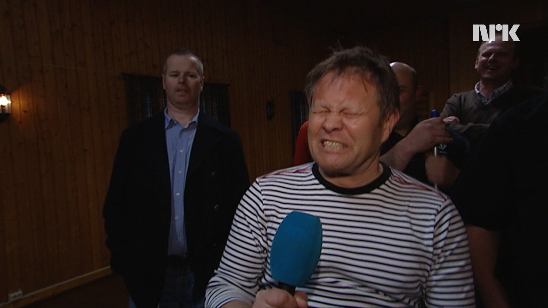 NRK-journalist er med i lakseøye-spytting – NRK Østfold – Lokale ...