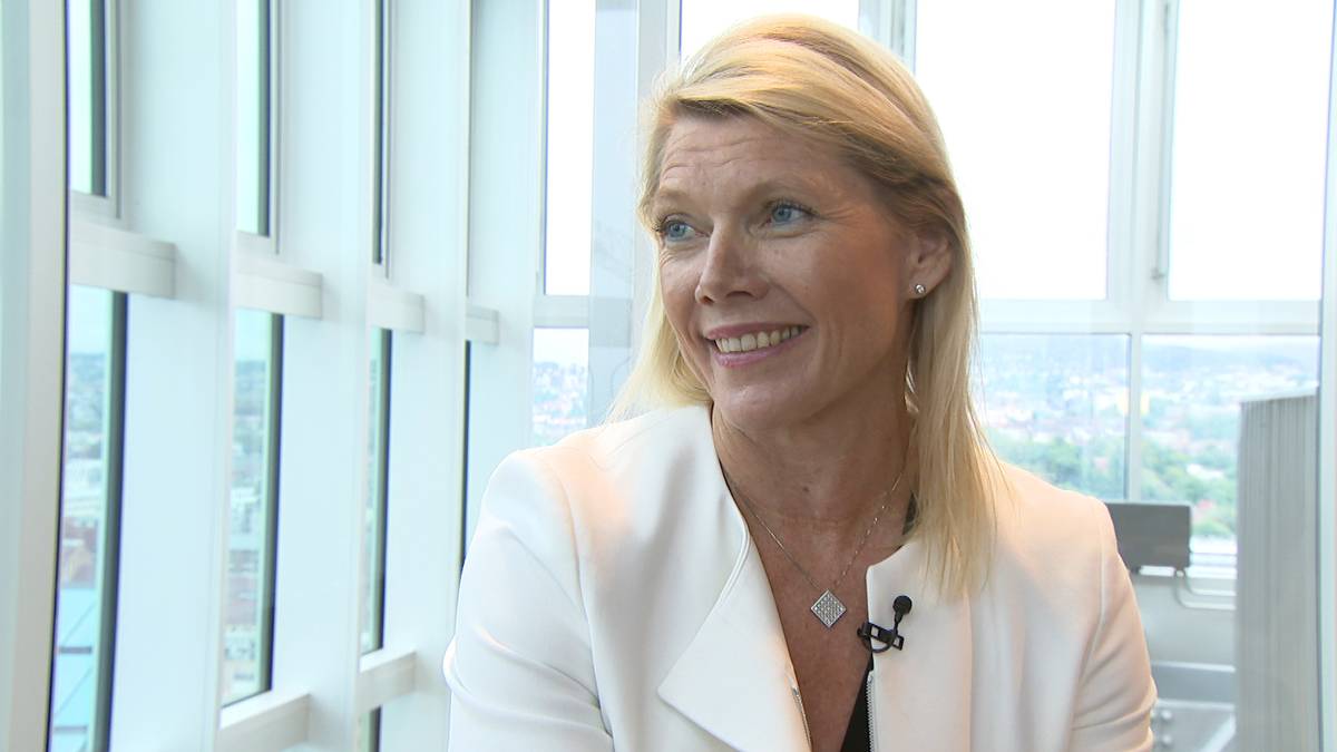 DNBs nye konsernsjef mener det av og til er nødvendig å møte kundene i ...