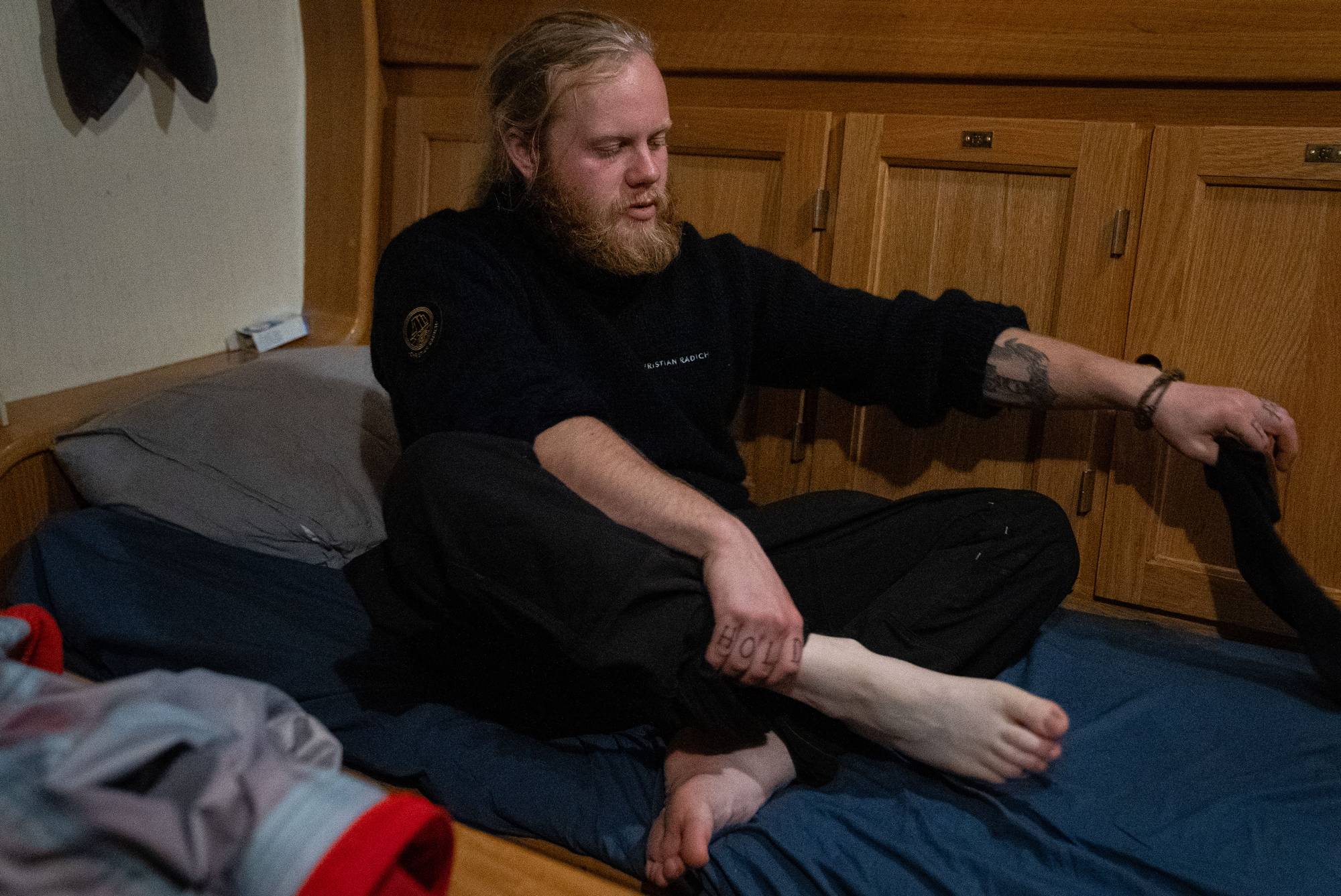 Livet på Christian Radich forandret Endre og Emil – Direkte