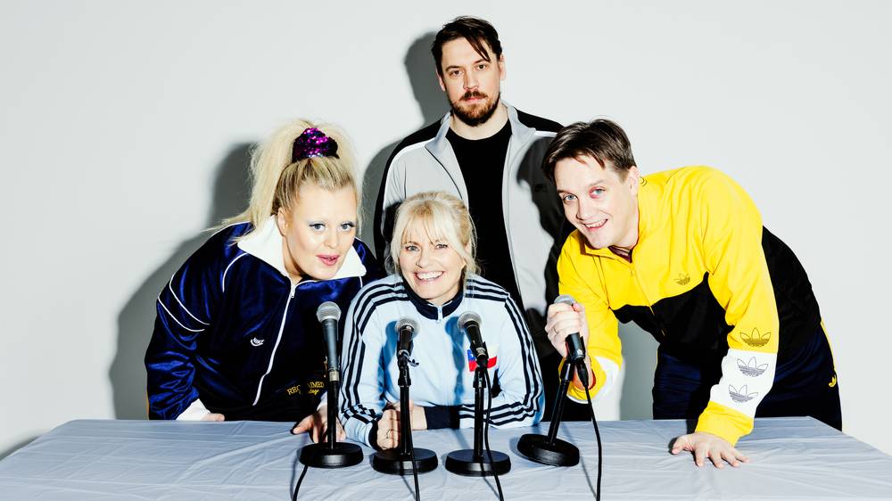 Mia Hundvin leder Sportsdesken brenner i NRK Radio – NRK Presse ...