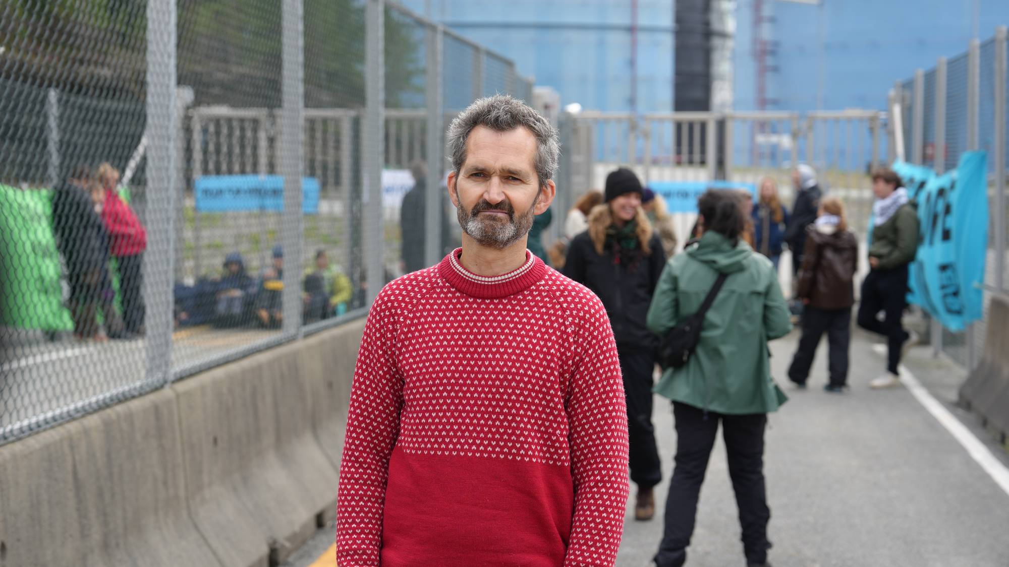 Klimaaktivister blokkerte Kårstø prosessanlegg – NRK Rogaland – Lokale nyheter, TV og radio