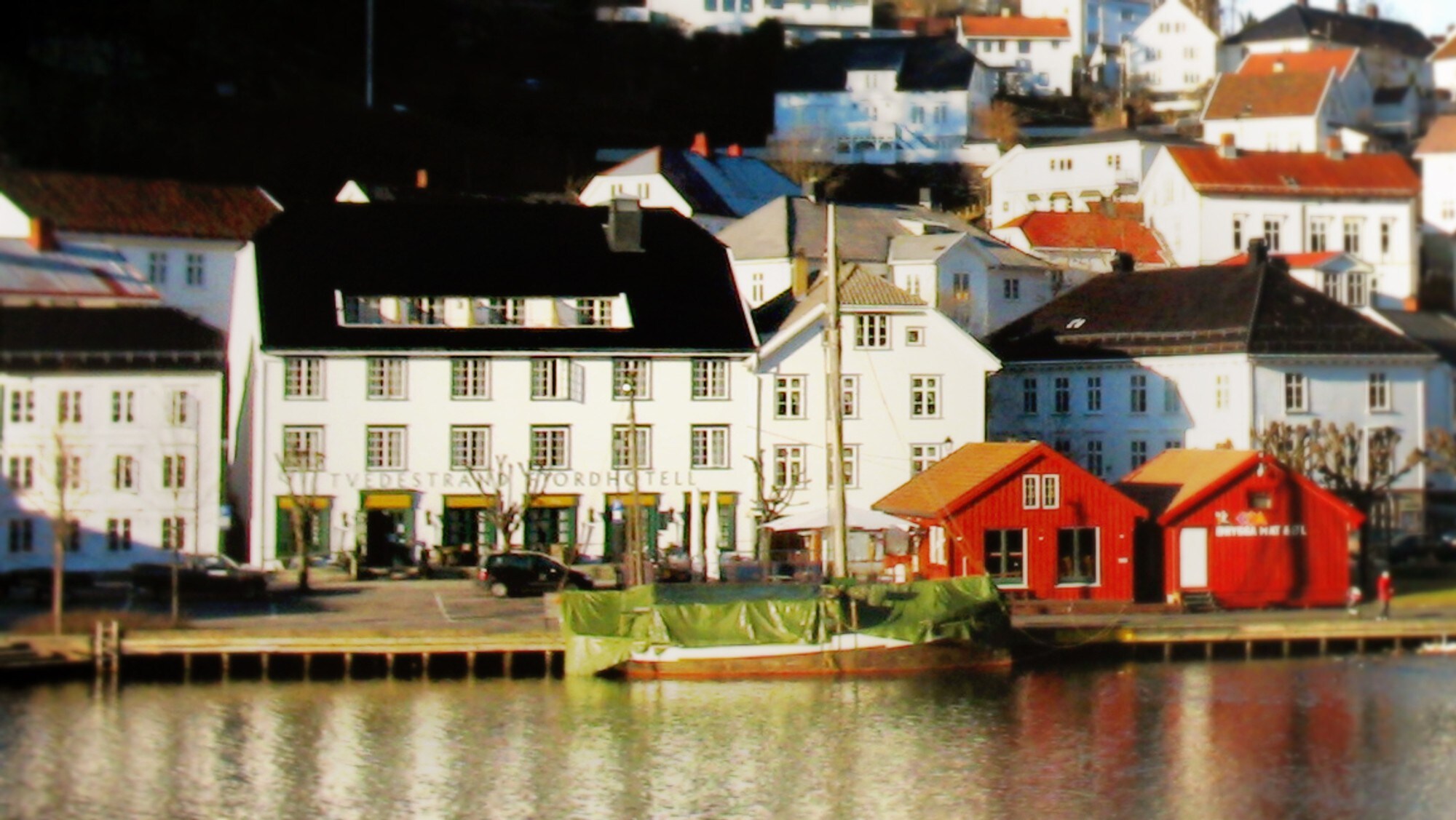 Tvedestrand Fjordhotell selges – NRK Sørlandet – Lokale nyheter, TV og ...