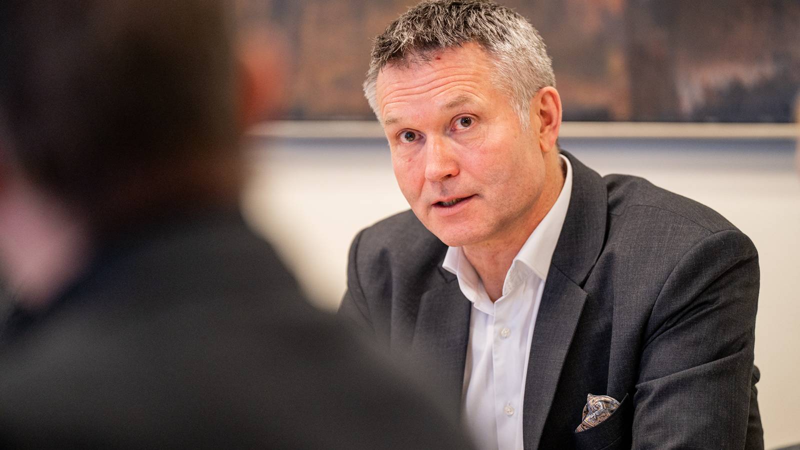 Tillitsvald i Helse Møre og Romsdal meiner det er heilt urealistisk å ... Tillitsvald i Helse Møre og Romsdal meiner det er heilt urealistisk å ...