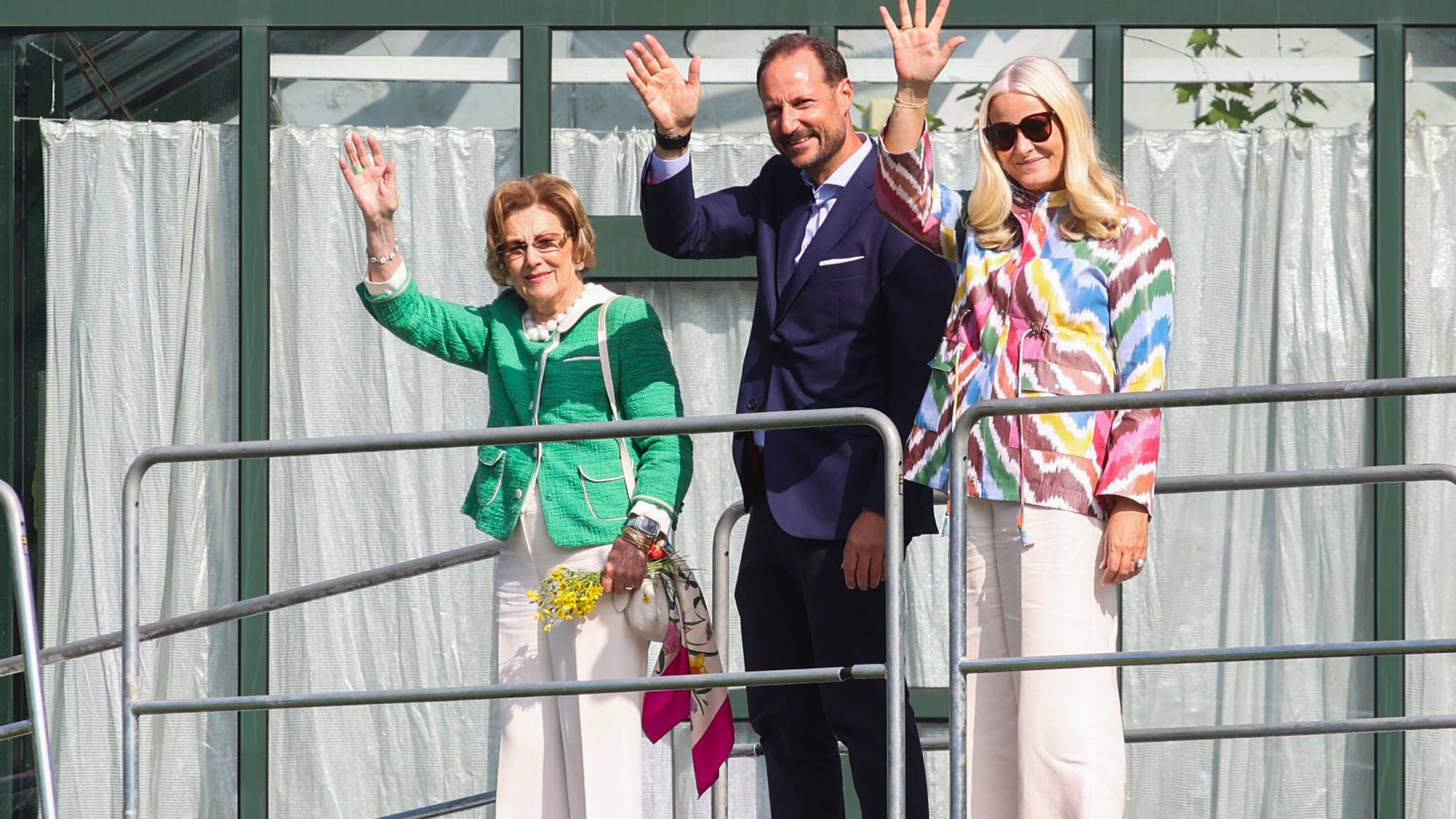 Kongefamilien samlet i Bergen – markerer 100 år med Gamlehaugen – NRK ...