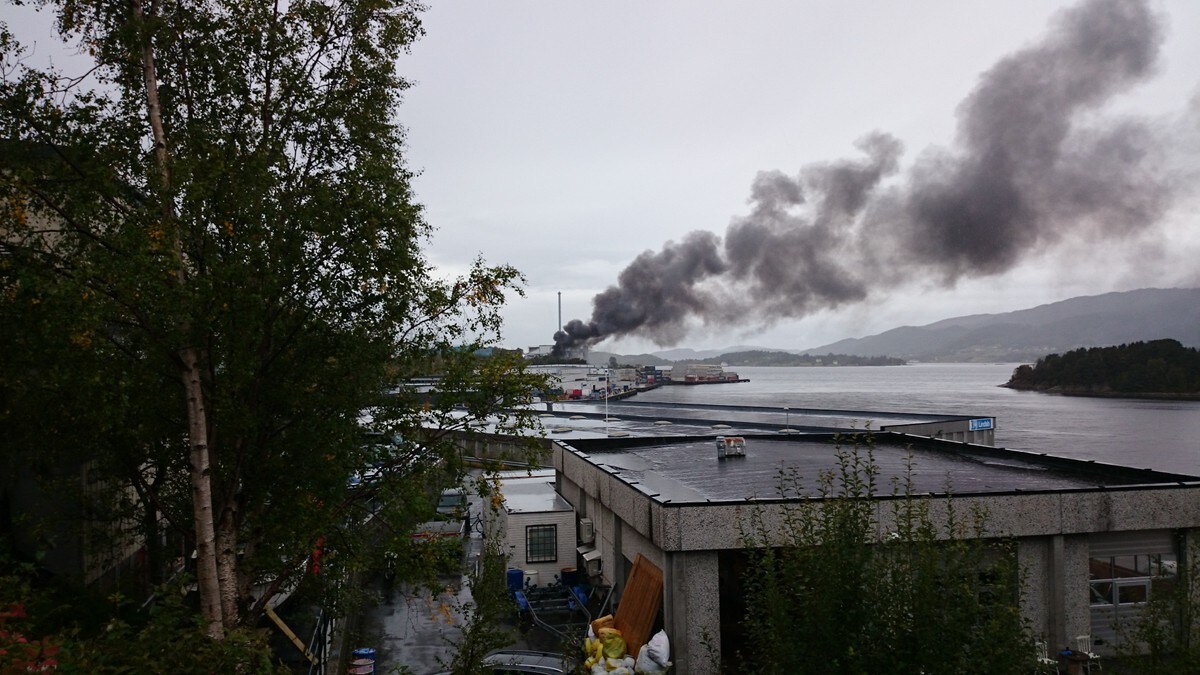 Eksplosjon Og Brann I Ålesund Siste Nytt Nrk