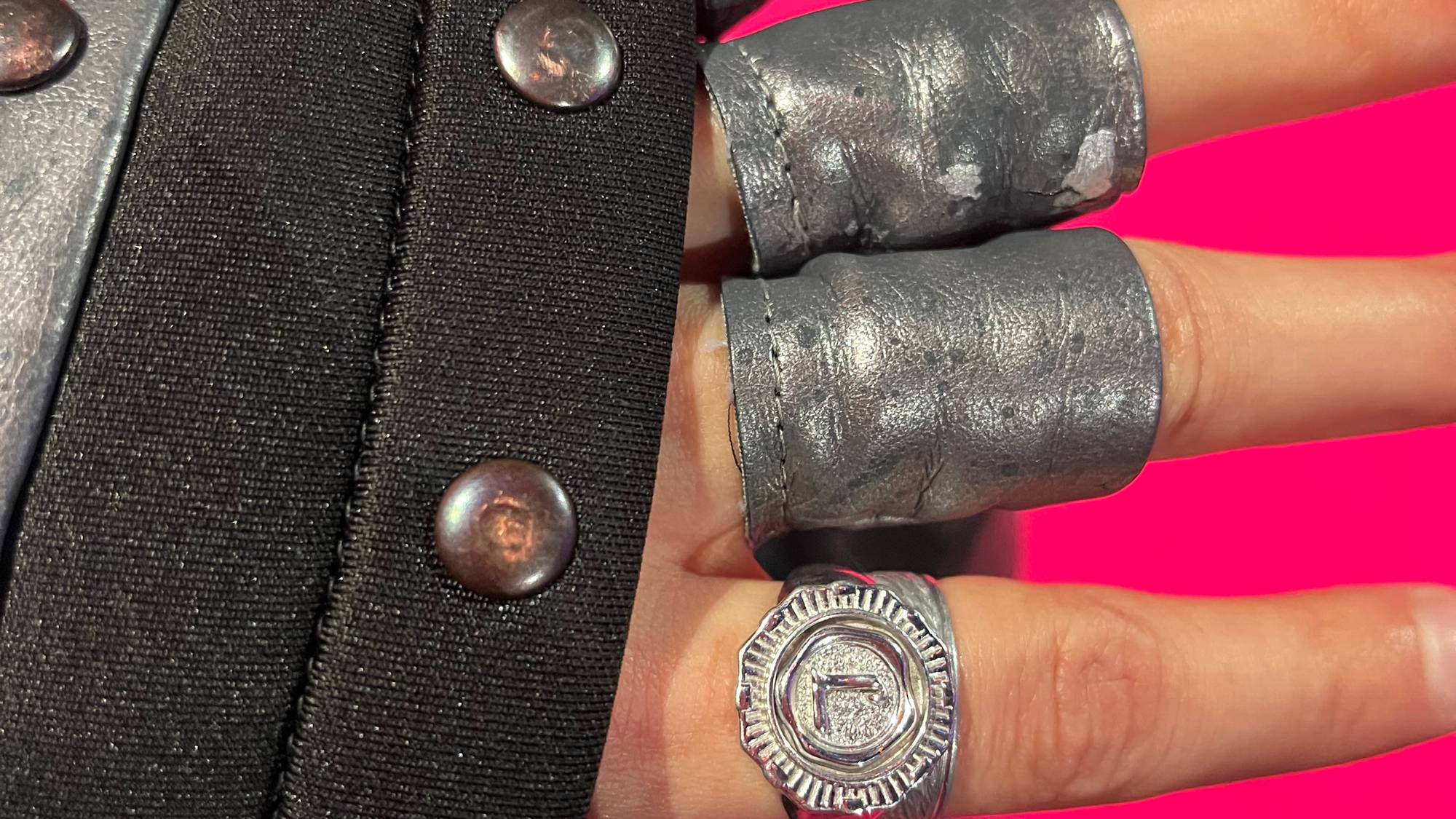 MGP: Kjærlig vennskap mellom Kyle Alessandro og Lavrans – NRK Kultur og ...