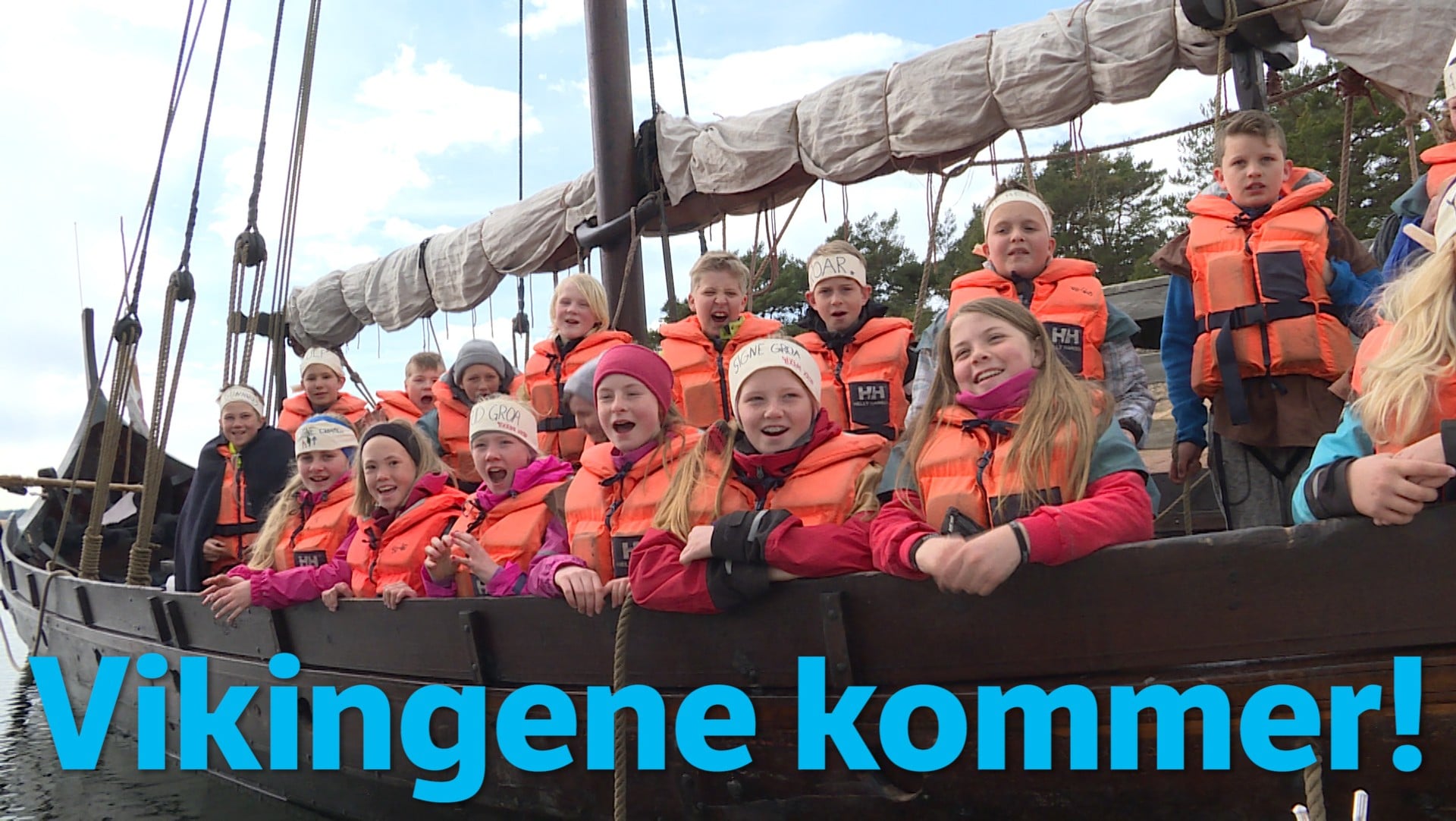 Vikingskipet "Visund" er på tokt! Bemannet med leirskole-elever skal de ...