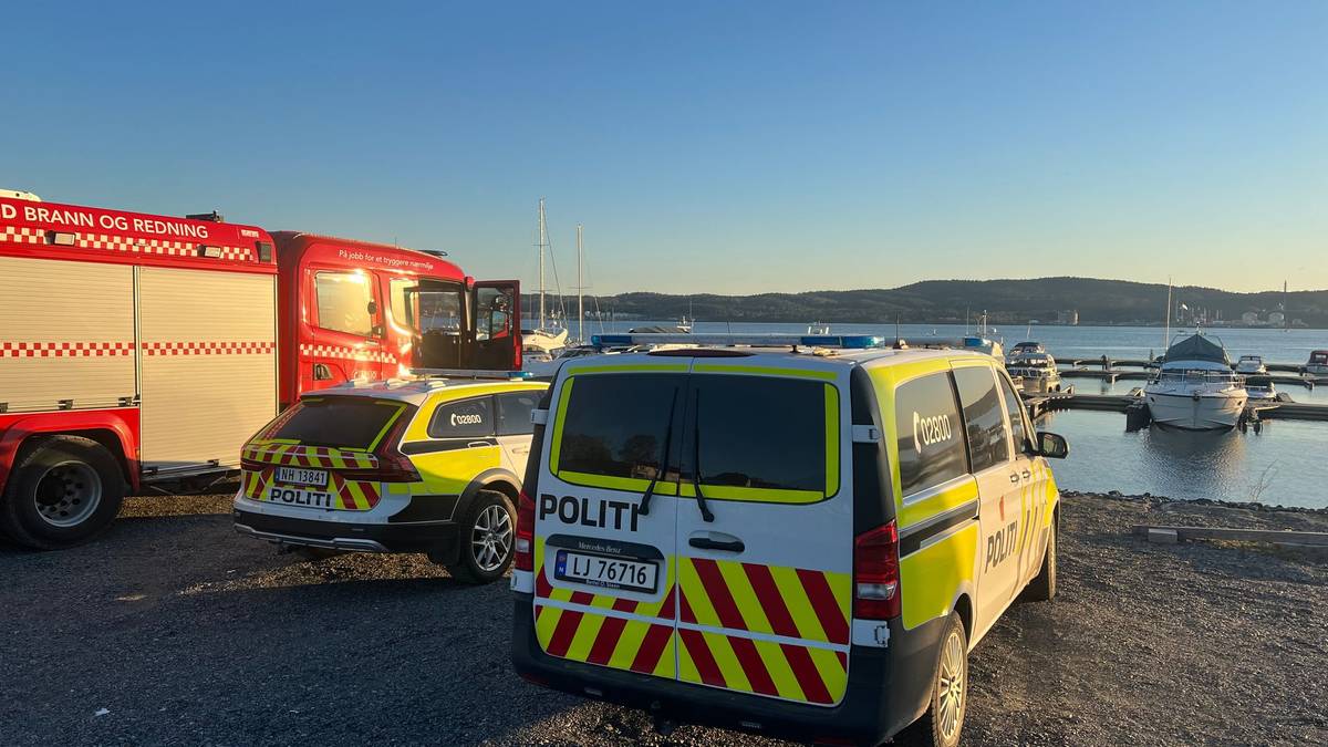 Person Falt I Vannet Fra Vannscooter Nrk Vestfold Og Telemark