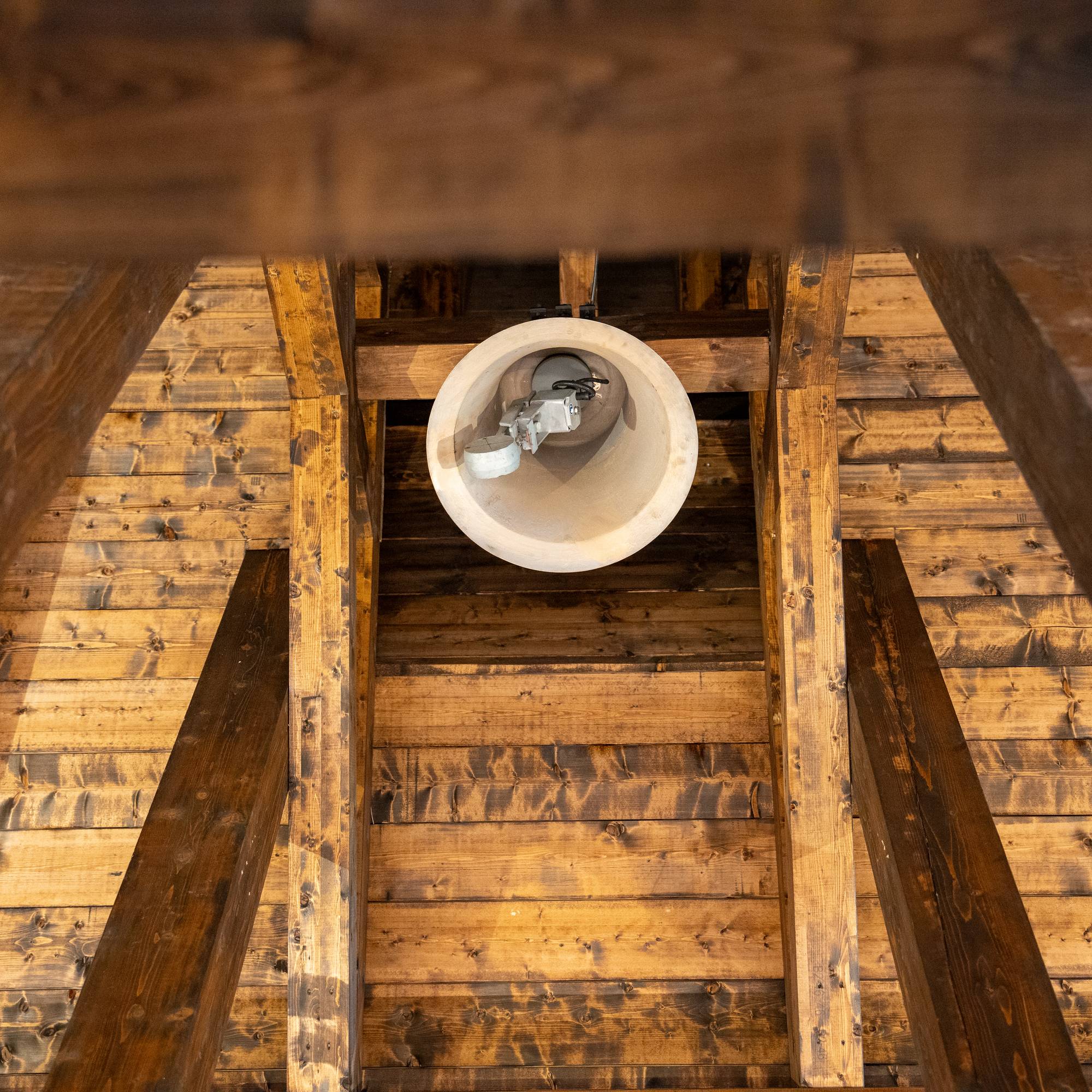 Lothepus si nye stavkyrkje i Odda har fått tusenvis på besøk – NRK Vestland