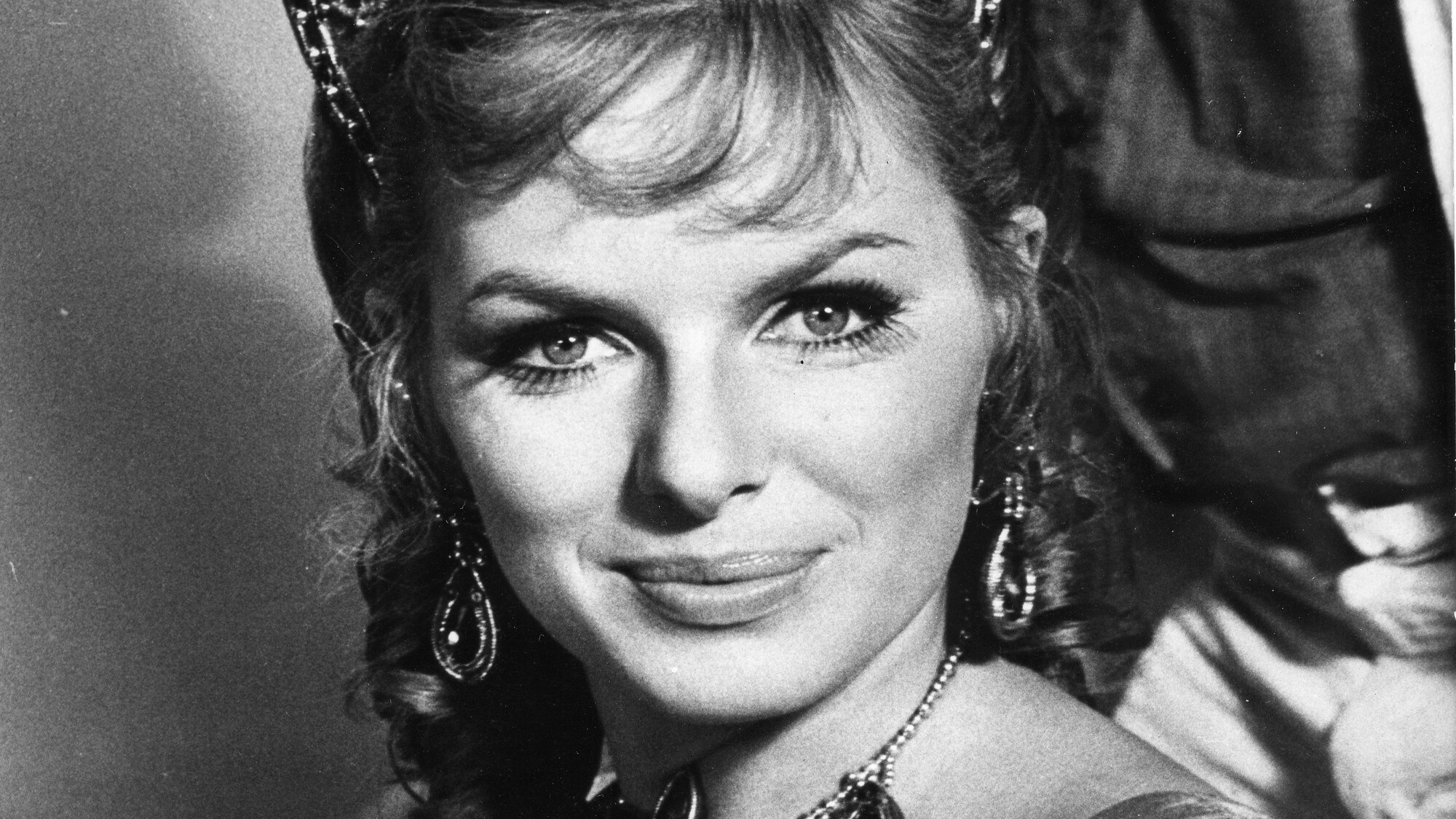 Julie Ege er død – NRK Kultur og underholdning