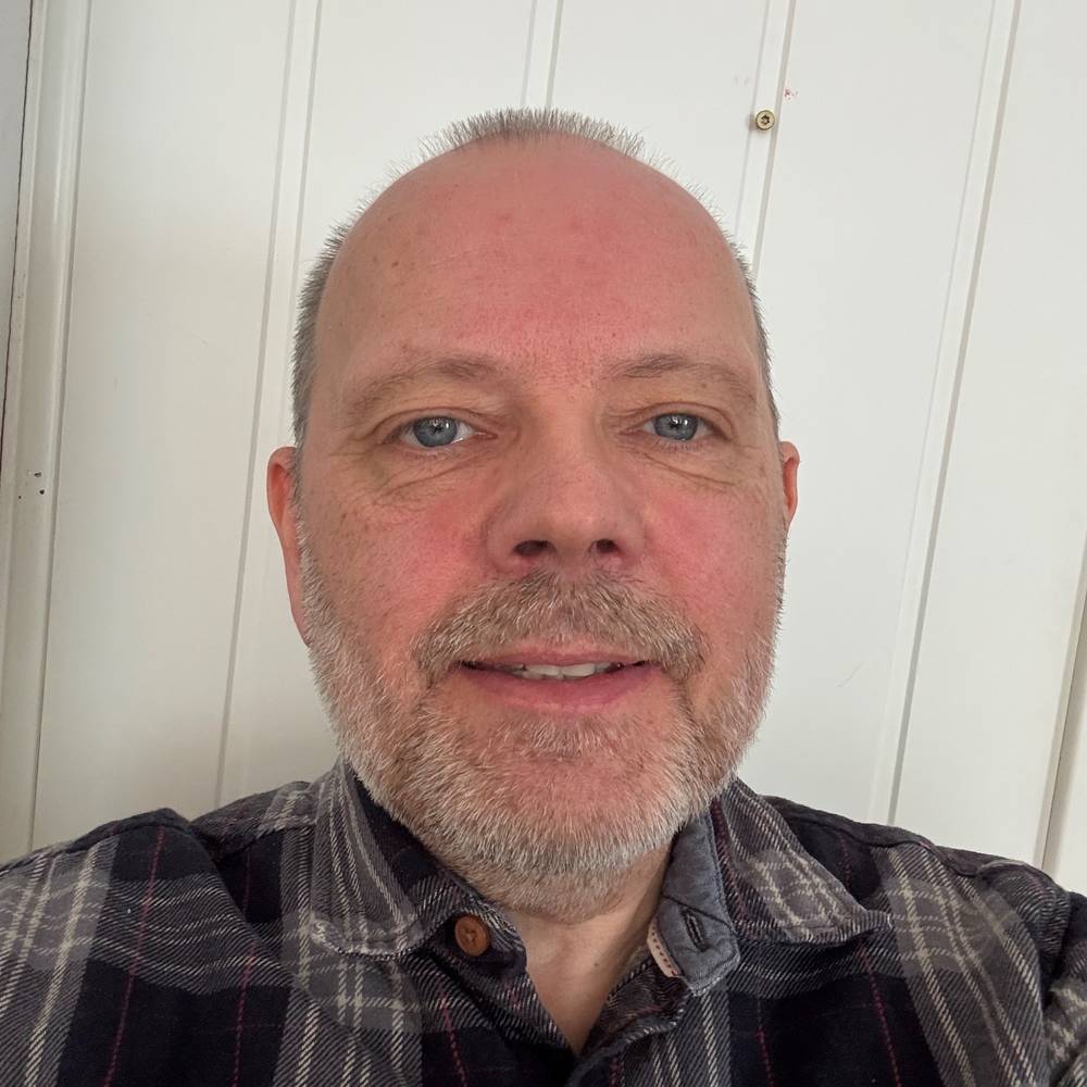 I Valldal i Fjord kommune har politiet innført politi i butikk for å ...