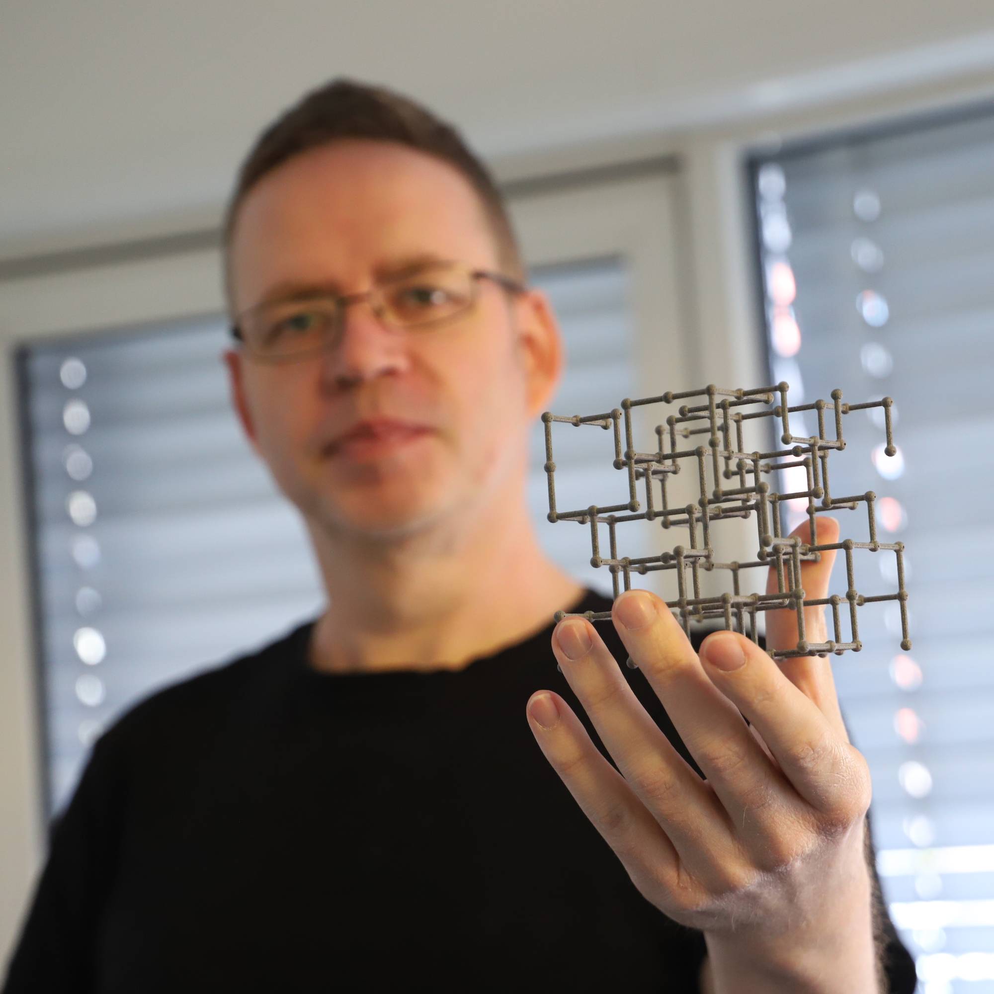 Jan Kristian har Asperger - fikk ikke jobb tross doktorgrad fra Oxford ...