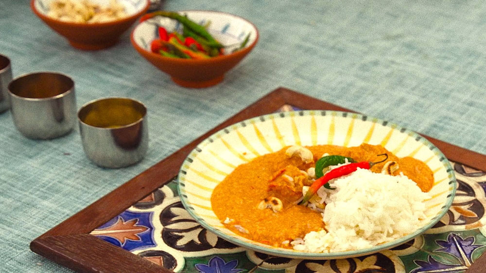 Kylling tikka masala – Chicken tikka masala – NRK Mat – Oppskrifter og ...