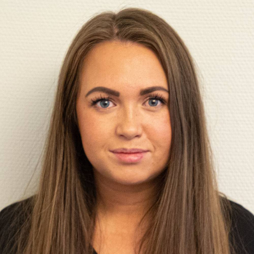 Merete Gamst deler åpent om keisersnittskam på Instagram – NRK Østfold ...