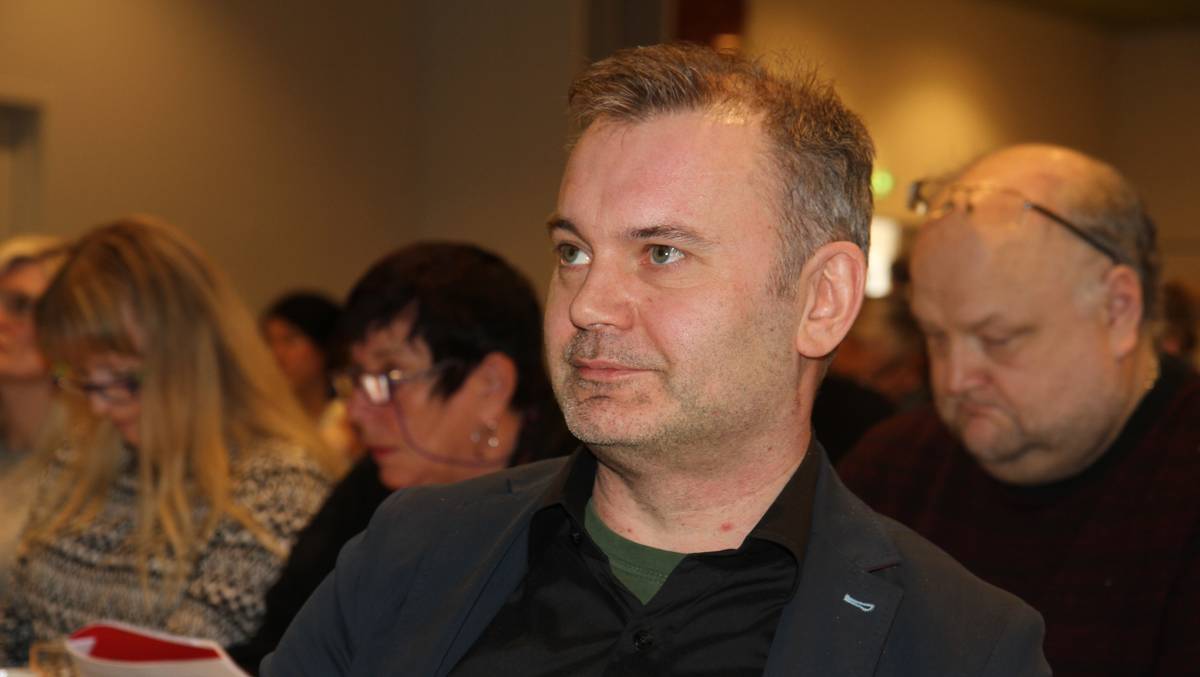 Manar til kamp for nye arbeidsplassar – NRK Vestland