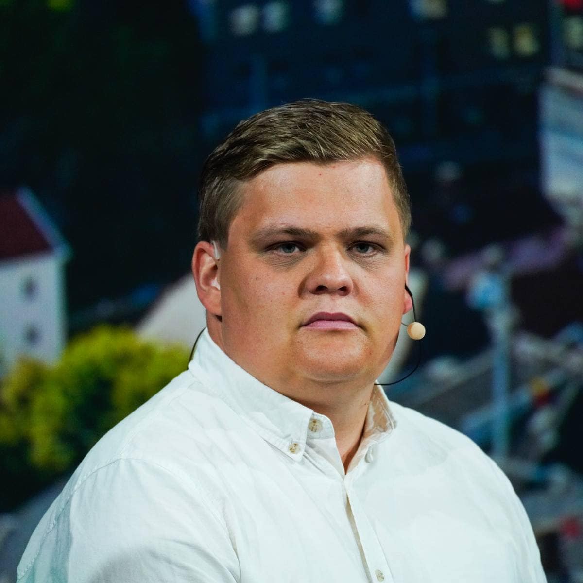 AUF-leiar Gaute Skjervø reagerer på video der Henrik Lie Viken frå ...