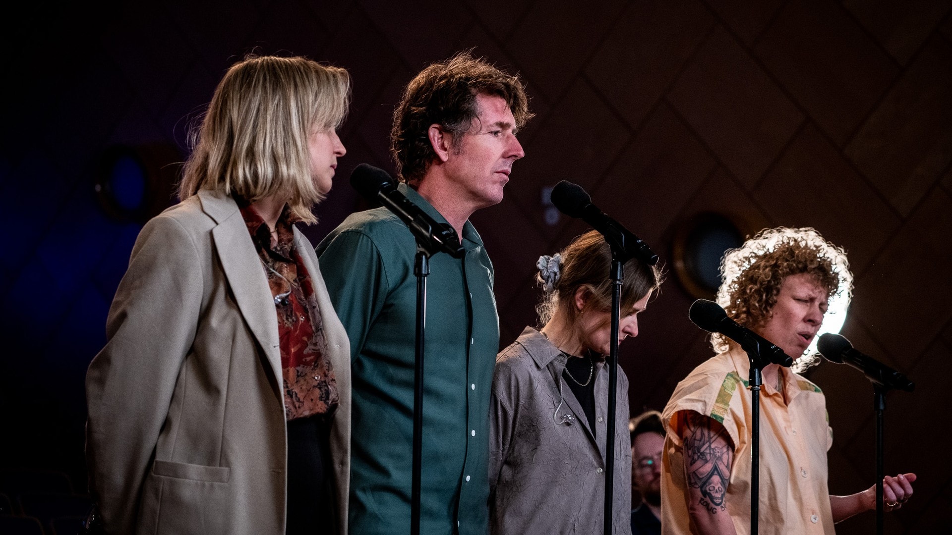 God natt Oslo: Stjerneartistene hyller Lillebjørn Nilsen – NRK