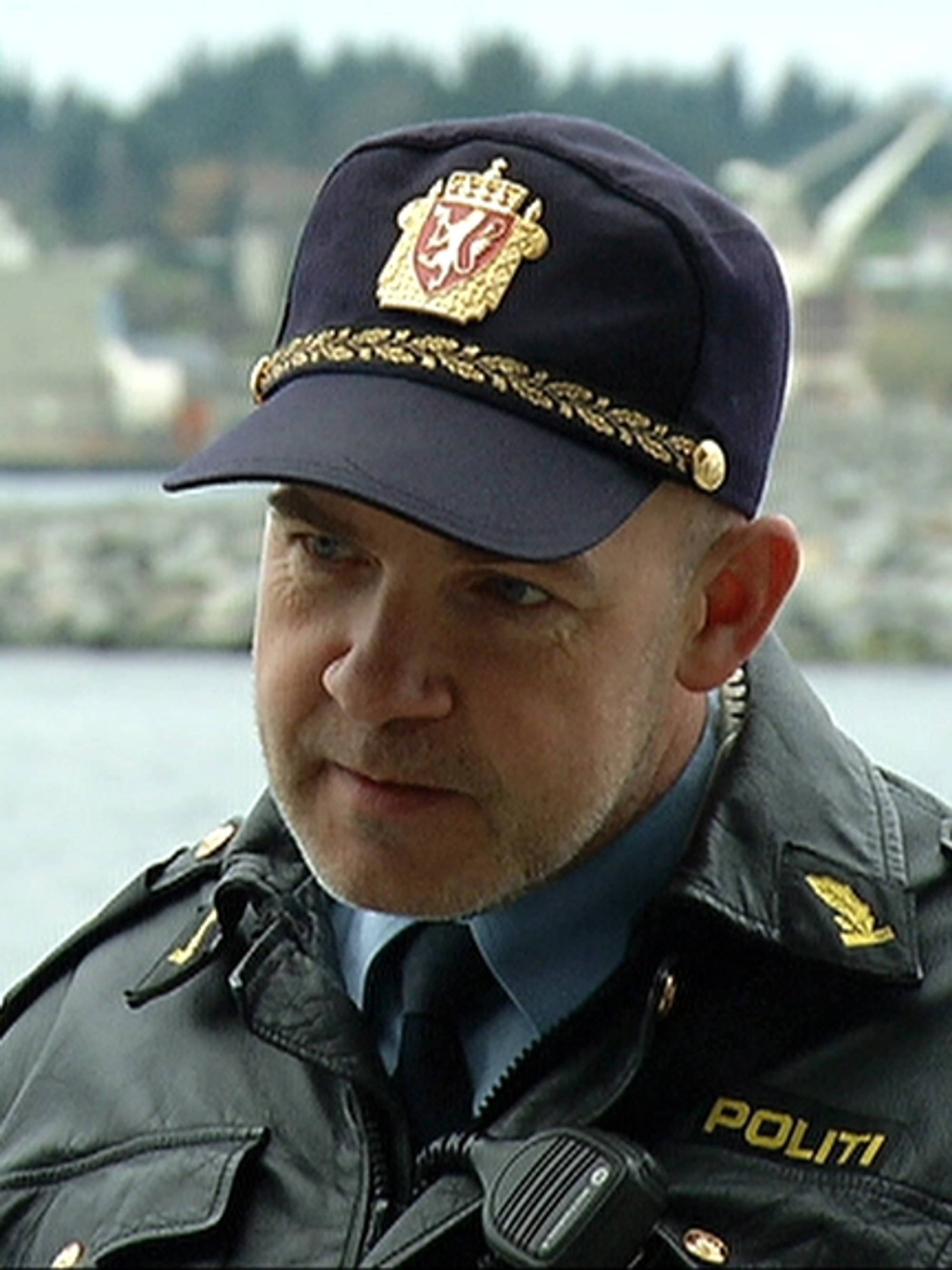 Politimann alene på skarpt oppdrag – NRK Rogaland – Lokale nyheter, TV ...