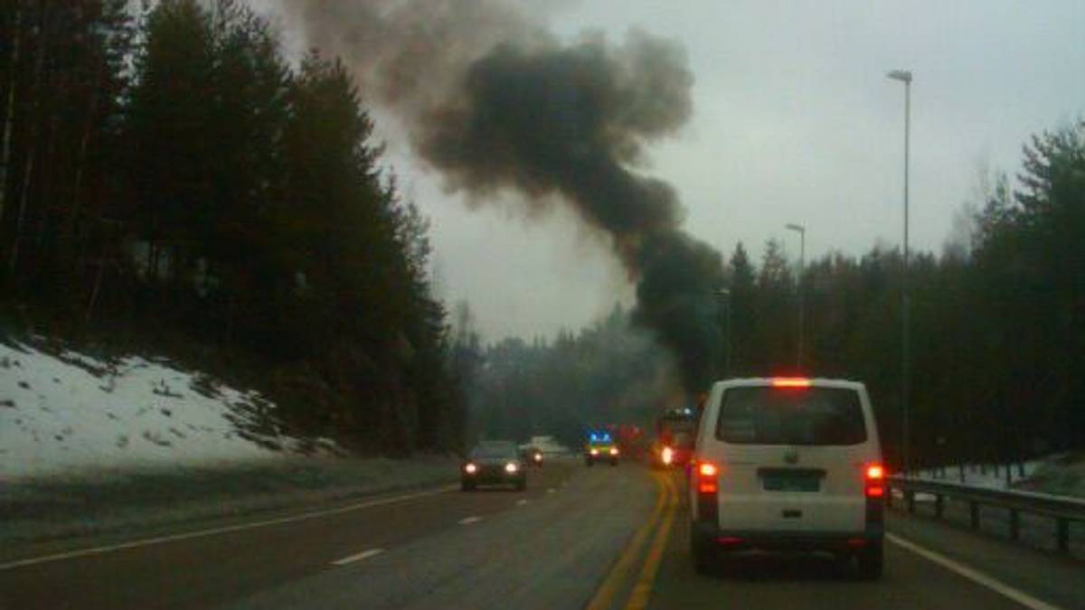 Lastebil brant på Mosseveien – Stor-Oslo