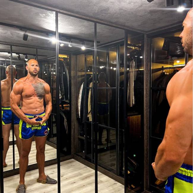 Ble kastet ut – nå er Andrew Tate tilbake – NRK Kultur og underholdning