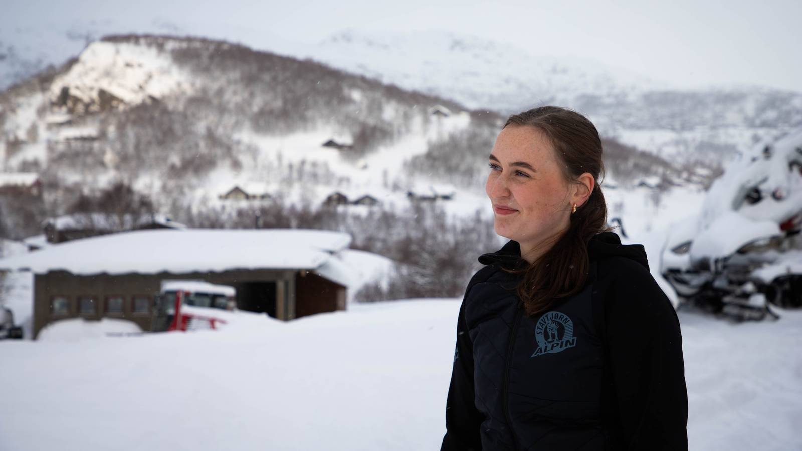 Guri (20) lengter etter snøskuterlappen – må reise 20 mil for å ta den ...