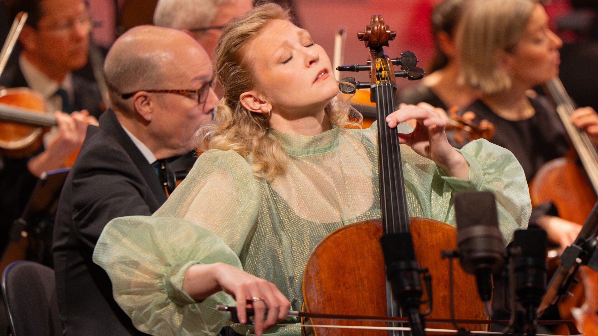 Amalie Stalheim spiller Haydn - På konsert med KORK - NRK Radio
