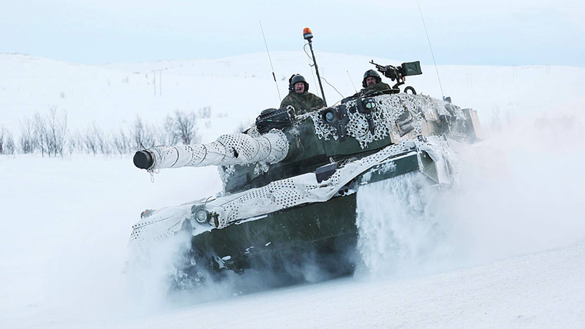 Dette er den tyske stridsvognen Leopard 2 – NRK Urix – Utenriksnyheter ...