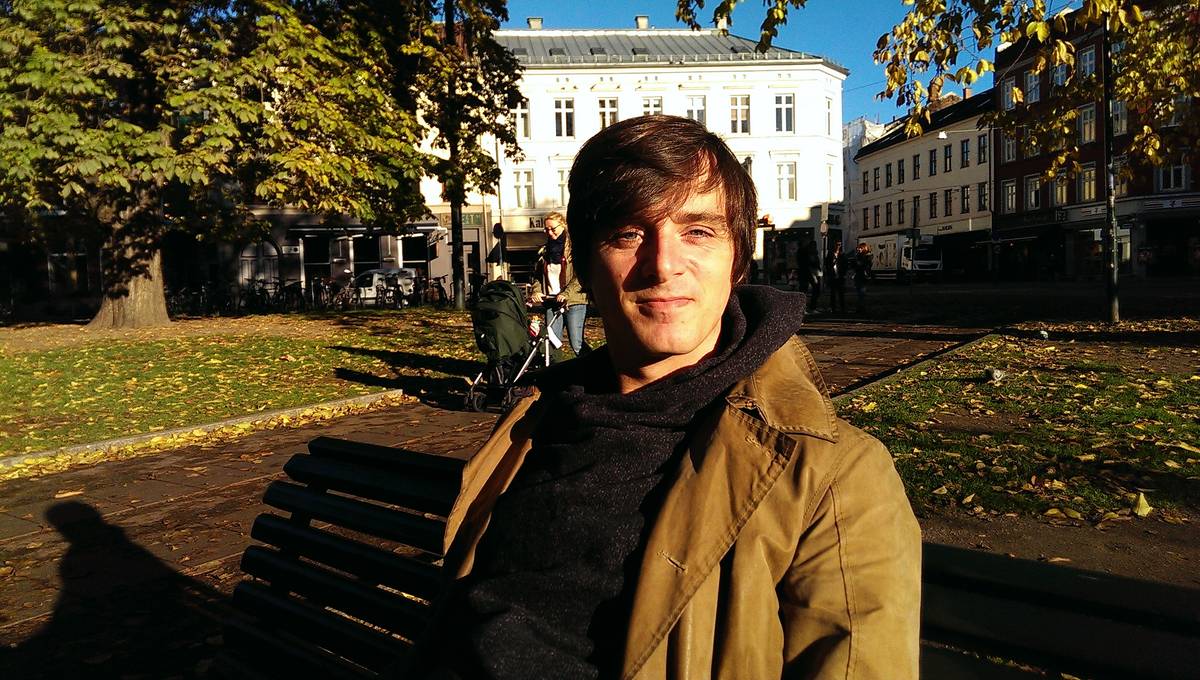 Bokhandlerprisen til Simon Stranger – NRK Kultur og underholdning