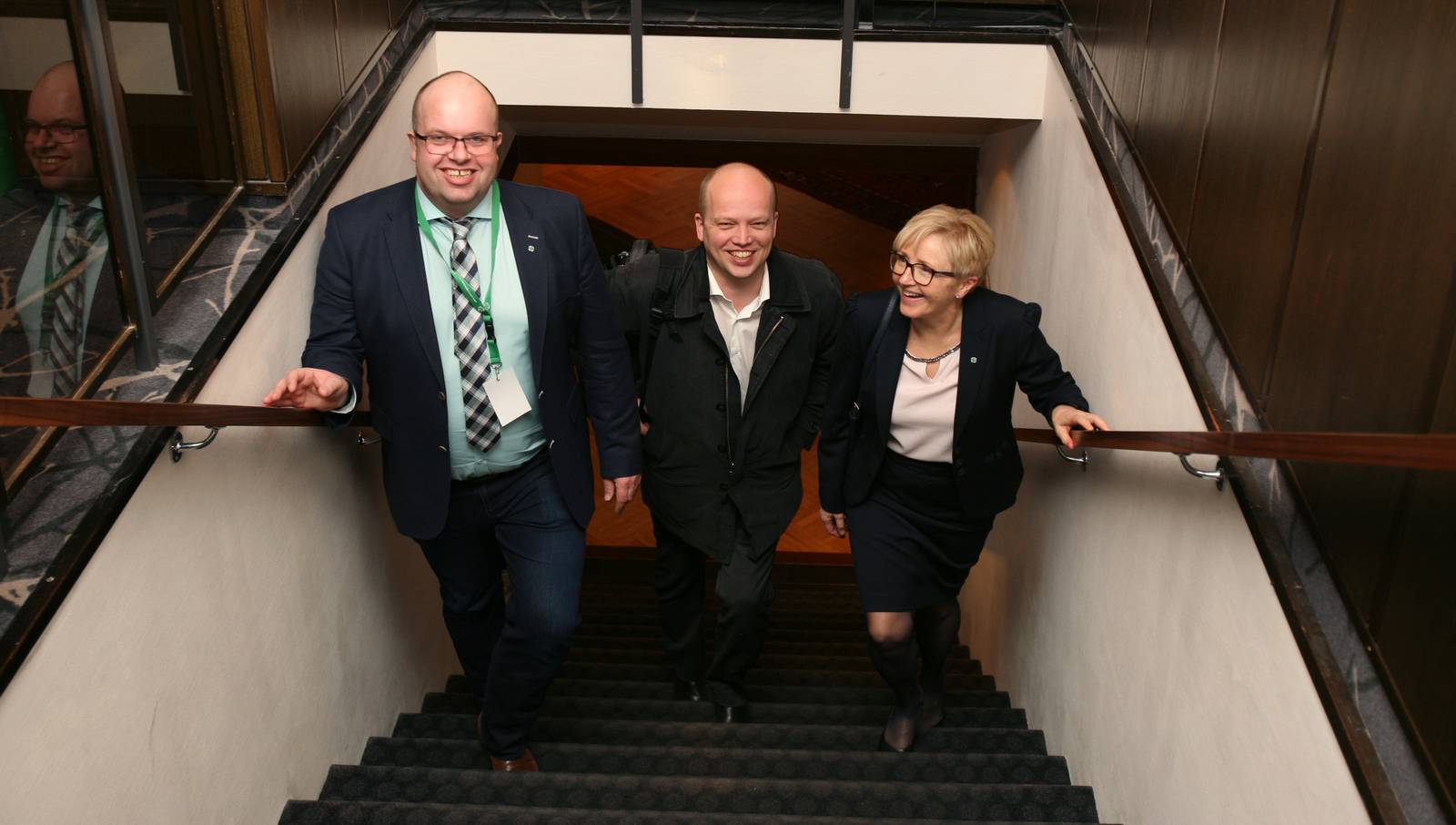 Stad-ordførar Sigurd Reksnes døydde av kreft – fekk heidersmerke rett ...