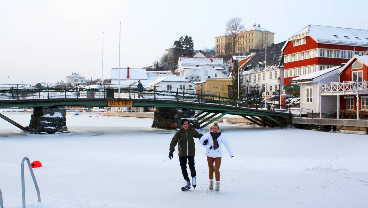 Skøyteis i Kragerø – NRK Vestfold og Telemark – Lokale nyheter, TV og radio