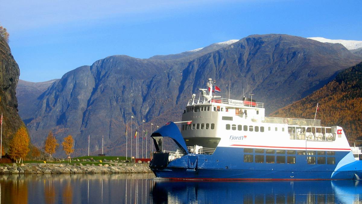 Ferjer og båtar i Sogn og Fjordane del 3 – NRK Vestland