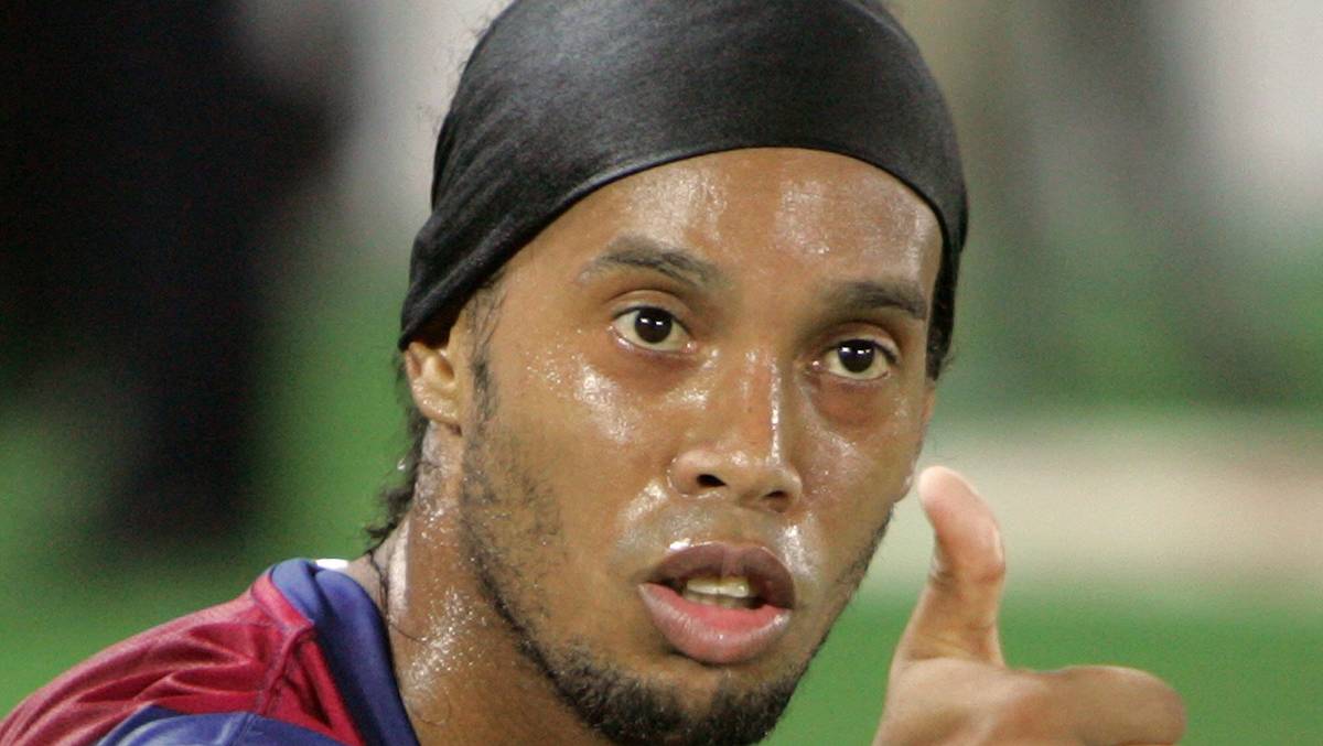 Ronaldinho får spansk pass – NRK Fotball – Nyheter, tabeller og resultater