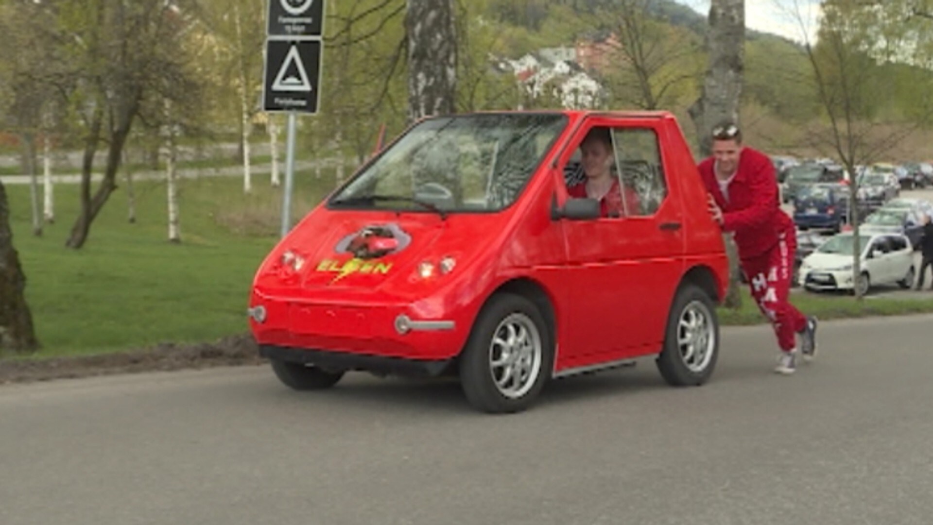 El-russebil – NRK Buskerud – Lokale nyheter, TV og radio