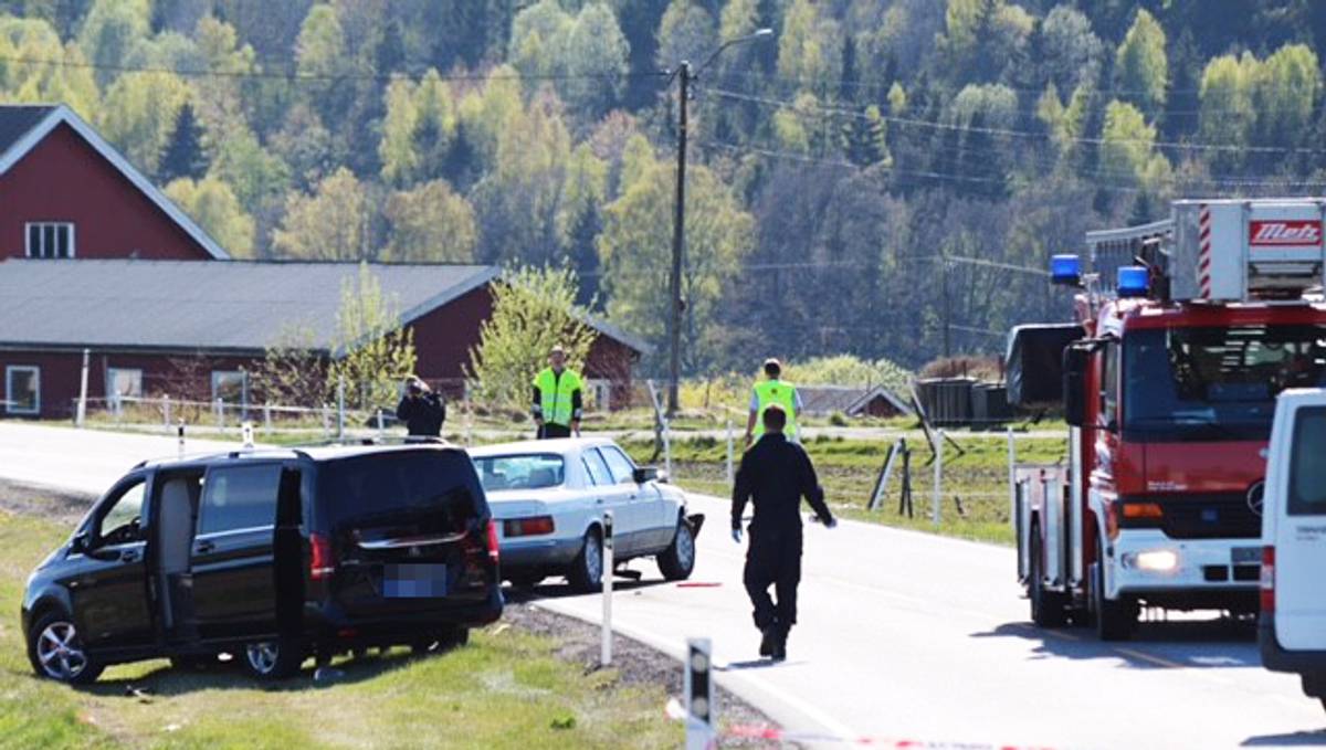 Døde Etter Trafikkulykke Nrk Vestfold Og Telemark Lokale Nyheter